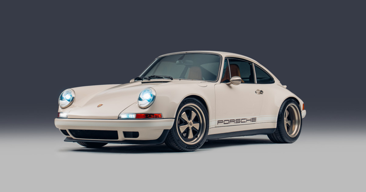 Theon Design's Latest Restomod Makes a Porsche 911 GT3 RS Look Fat ...