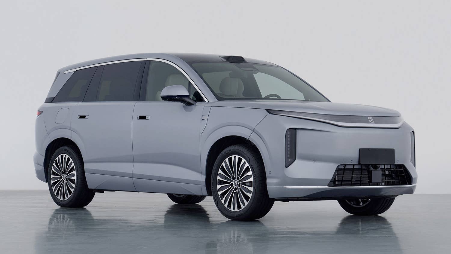 BYD’s Flagship SUV Leaks as a 784-HP, Ultra-Luxury Land Cruiser Rival ...