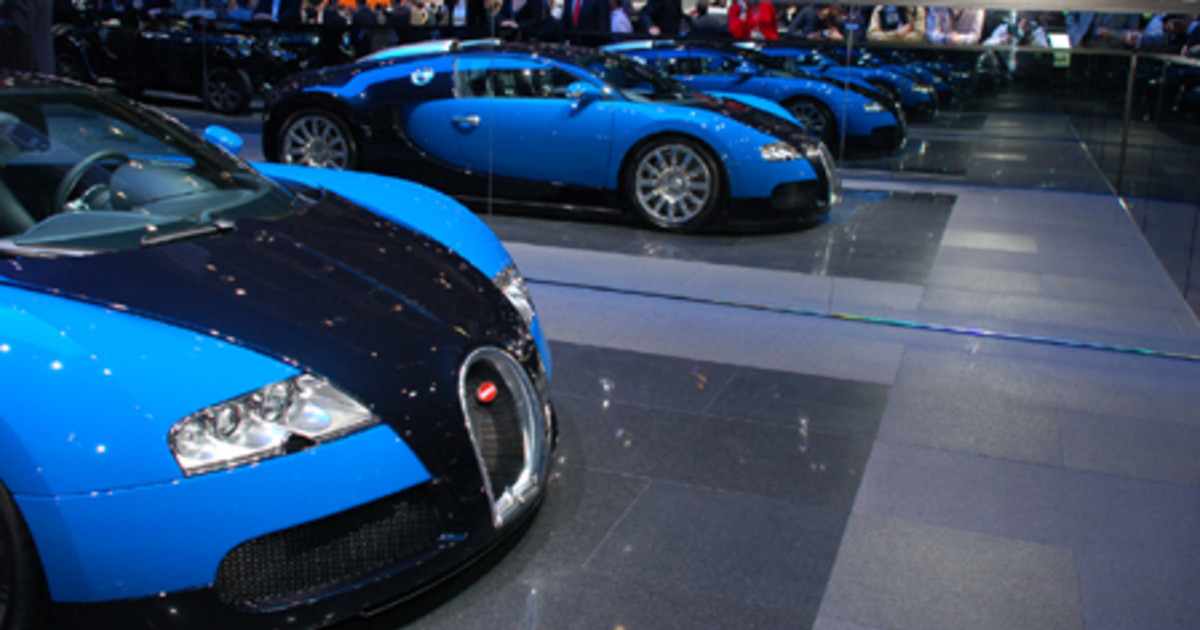 Pretty Colors: Bugatti offers new rims n' trims for Veyron - Autoblog