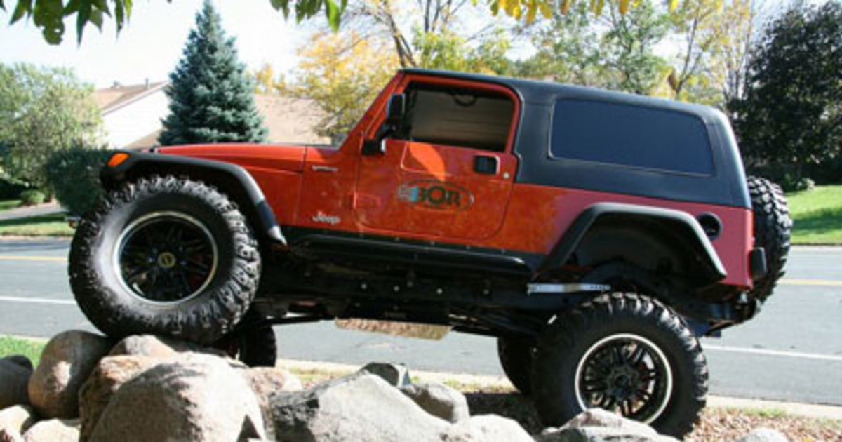 Snake Wrangler: Viper-powered Jeep on eBay