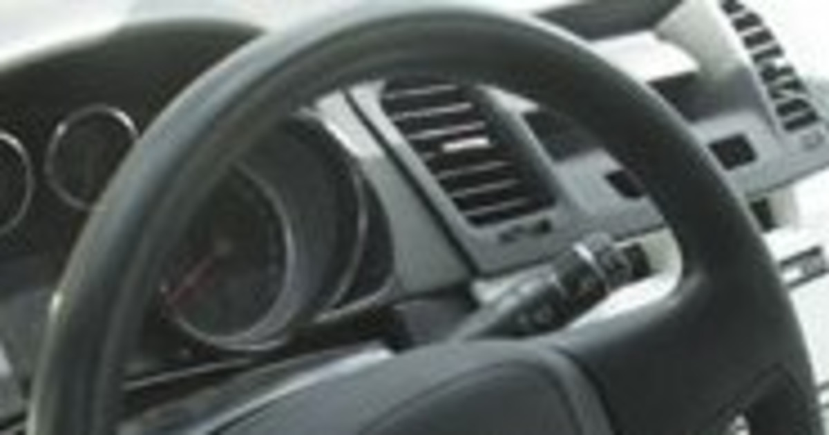 Spy Shots: New Opel Vectra/Insignia interior shots