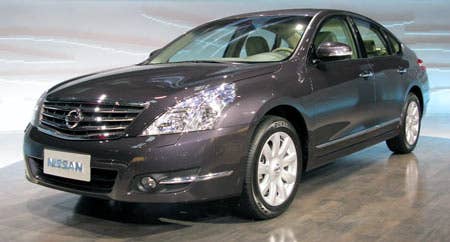 Beijing 2008: Nissan unveils new Teana and Teana XV