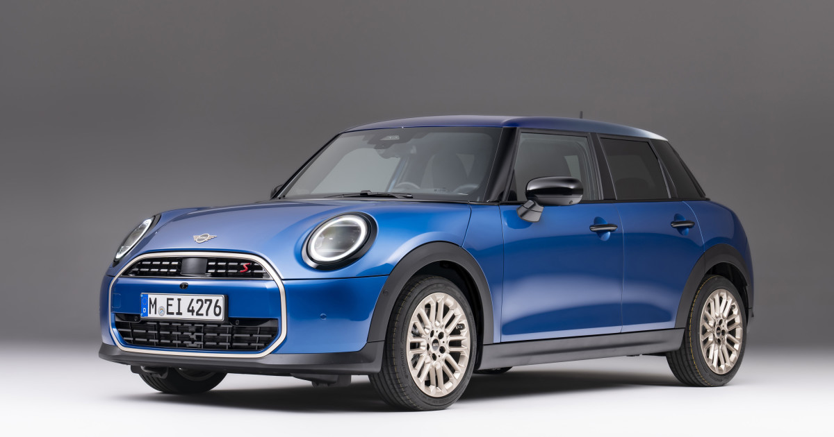 2025 Mini Cooper four-door makes more room for the people in the back