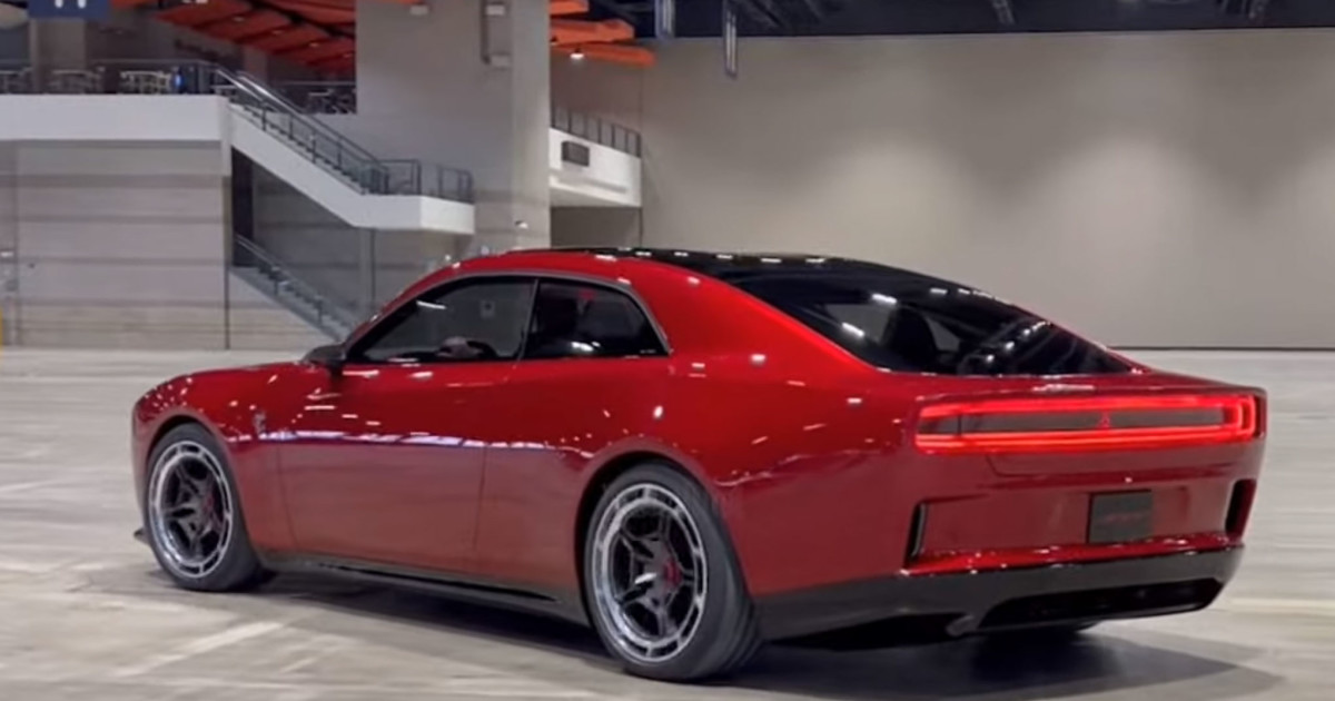 Dodge Charger Daytona EV's Fratzonic exhaust gets updated — here's a sound check - Autoblog