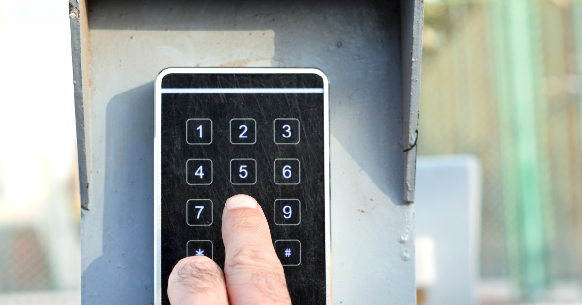 The best garage door keypads of 2024 - Autoblog