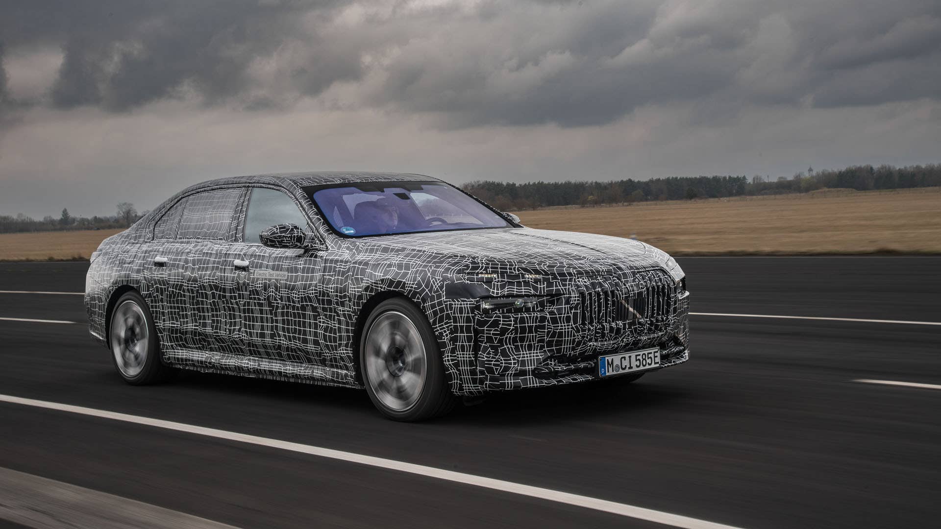 BMW 7 Series and i7 Prototype Drive | 7er future is electric and comfy ...