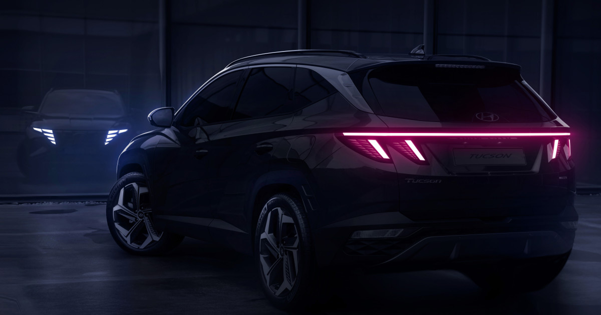 Next-gen Hyundai Tucson previewed with striking light design, sleek ...