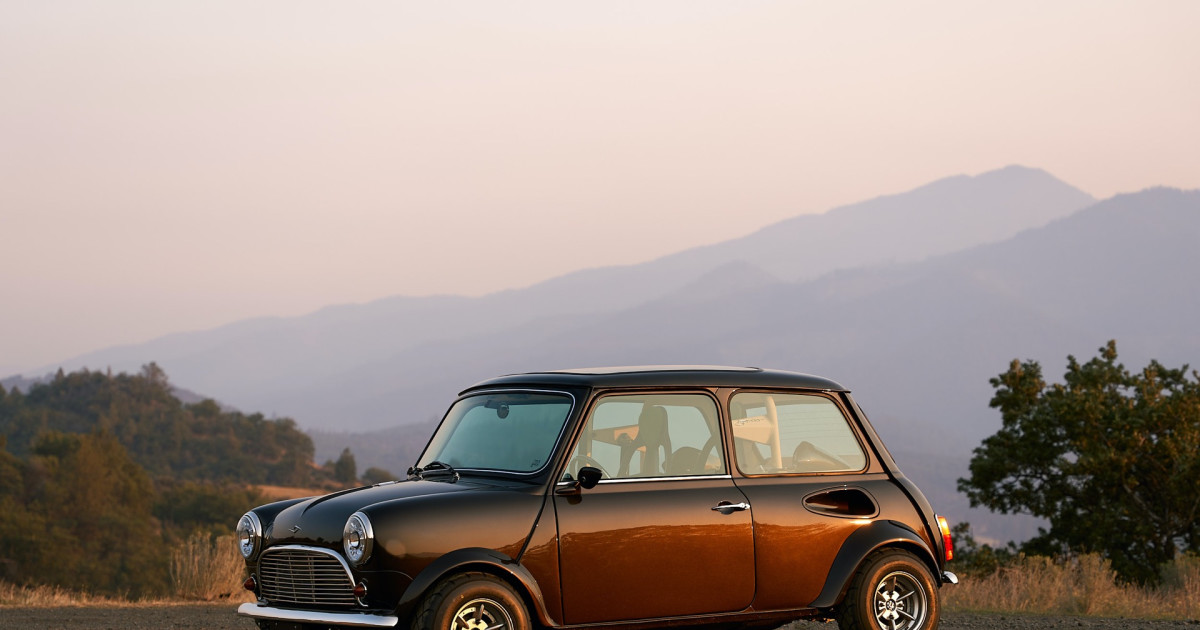 Spectre Type 10 is a 230-hp, $180,000 mid-engined Mini restomod
