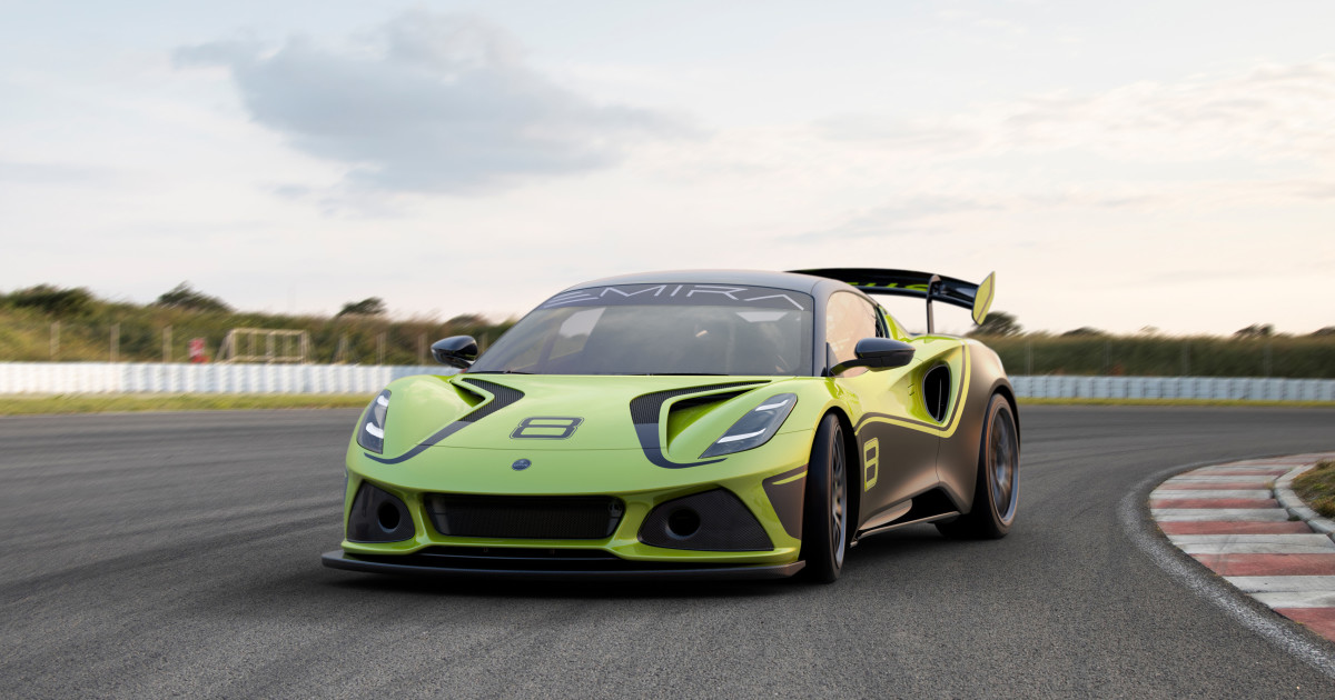 Lotus Emira GT4 car revealed, ready for the race circuit