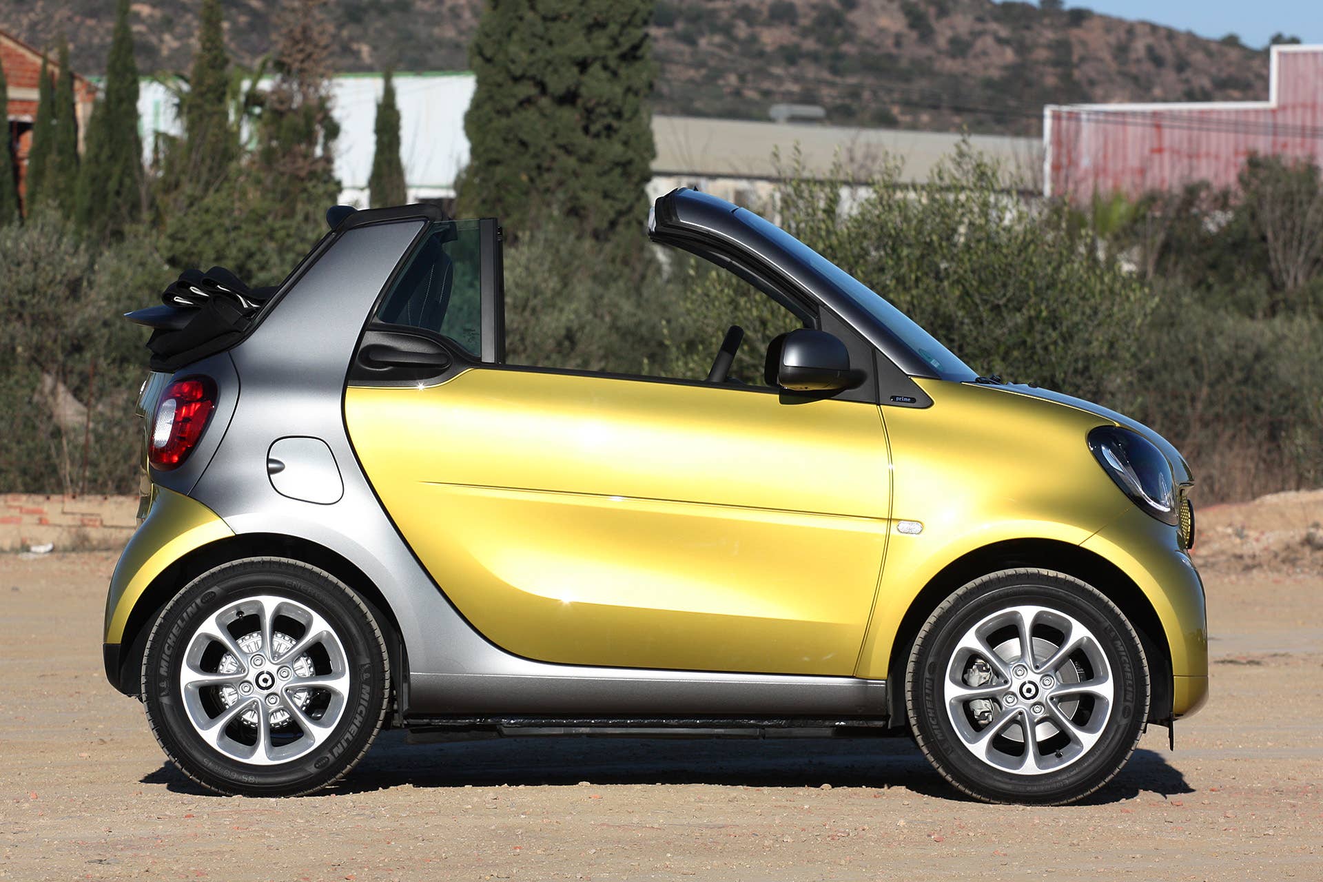 2017 Smart Fortwo Cabrio is the cheapest convertible you can buy - Autoblog