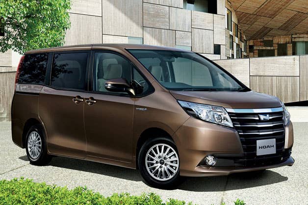 Toyota launches new Noah, Voxy minivans in Japan [w/videos]