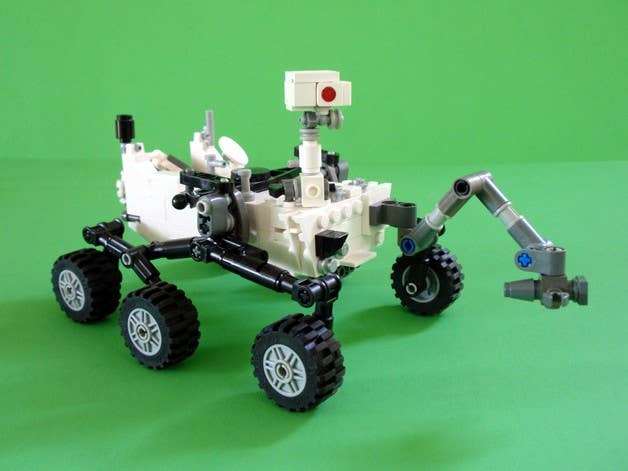 Lego approves fan-made Mars Rover Curiosity set for production [w/video]