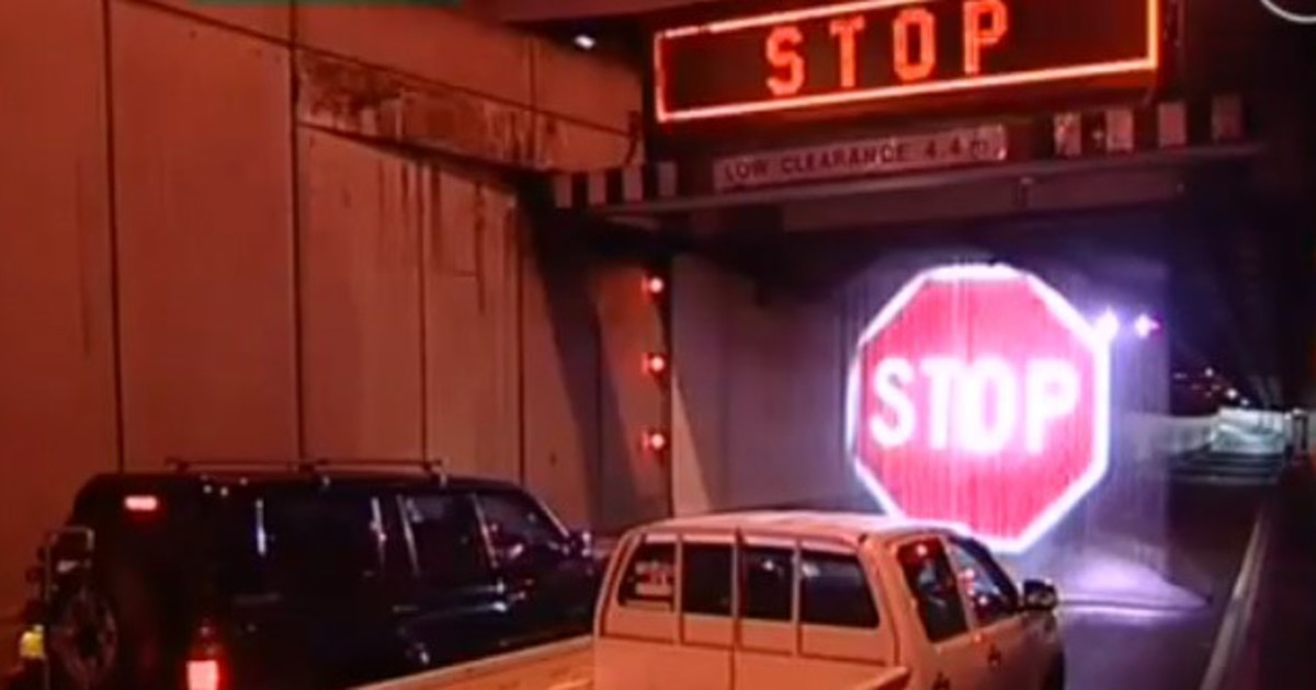 Clever water stop sign prevents tunnel crashes in Australia - Autoblog