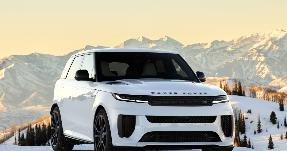 Jaguar Land Rover Halts U.S. Shipments as Tariffs Ramp Up