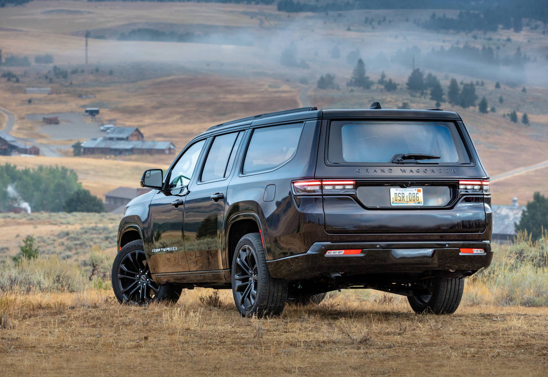 Jeep Wagoneer Vs. Jeep Grand Wagoneer - Autoblog