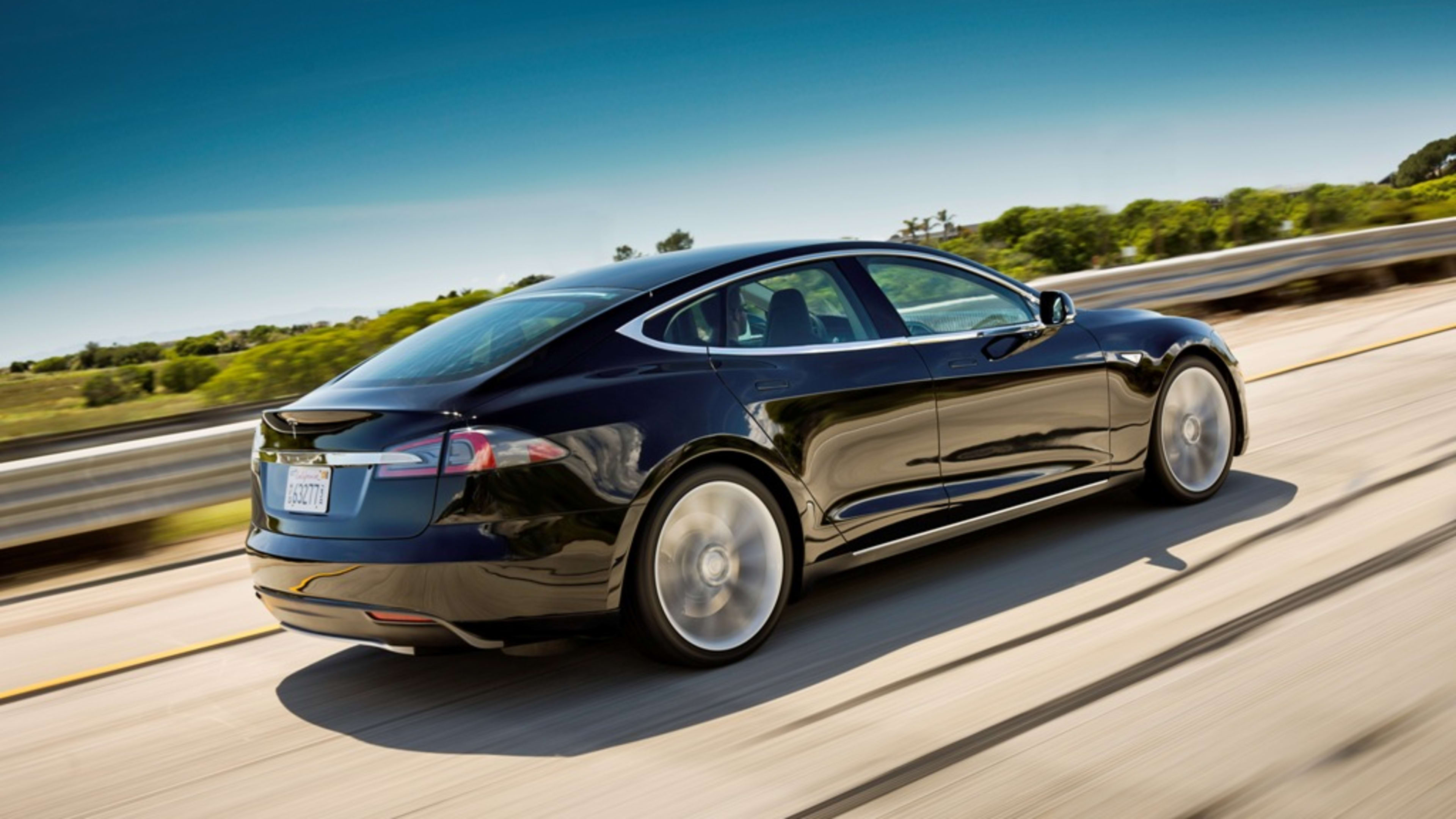Tesla in Hot Water Again As New Lawsuit Claims Model S Door Handles ...