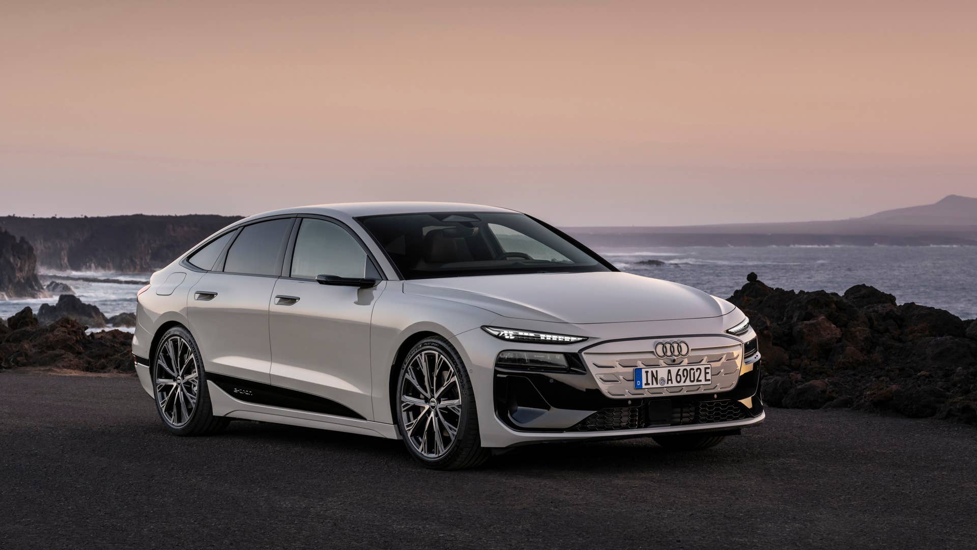 Why the 2025 Audi A6 e-tron Avant Is the Electric Wagon America Needs ...