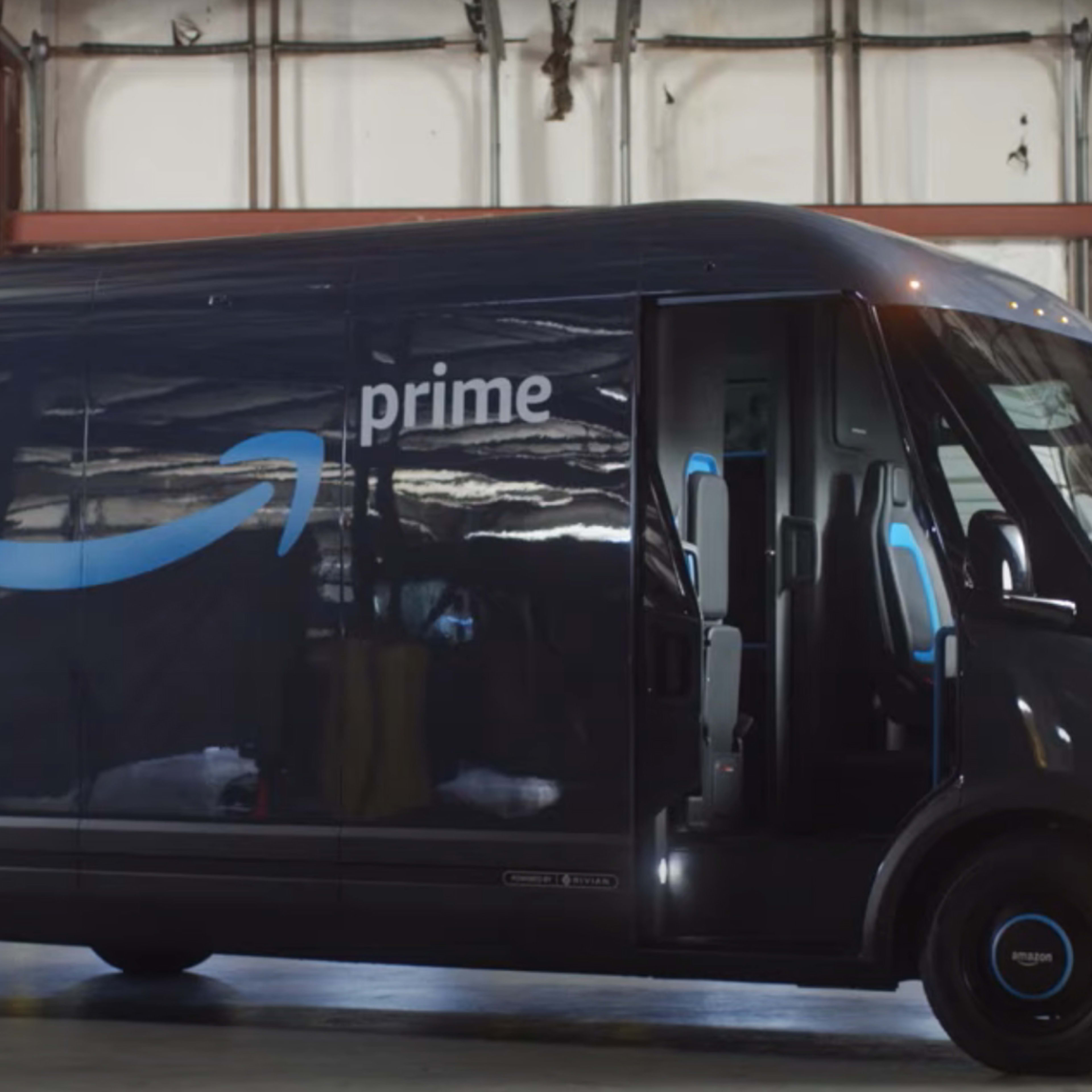 2025 Rivian R1S range guide: How far an EV crossover will take you on a ...