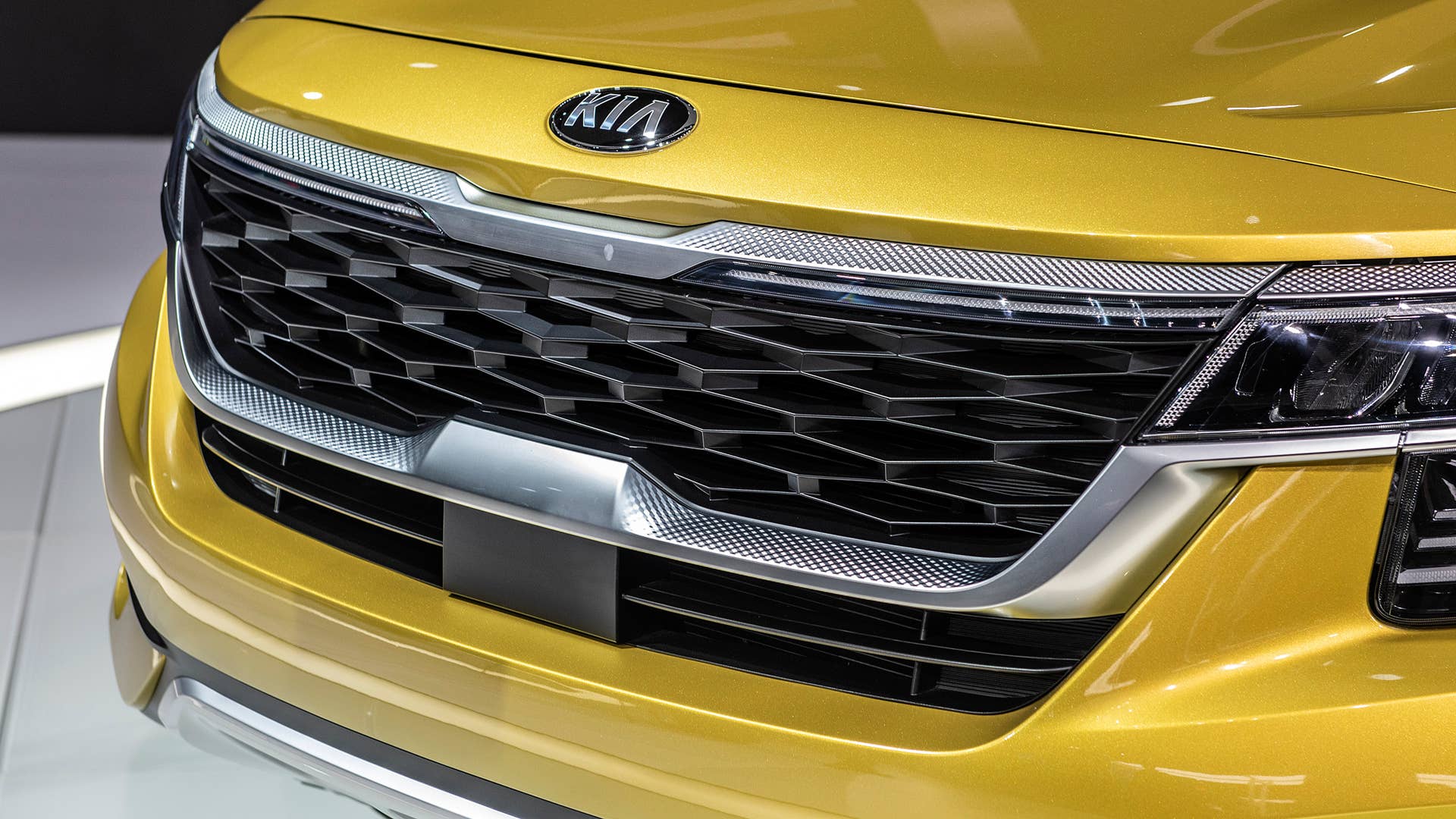Kia Recalls Over 250,000 Sedans For Fire Risk From Melting Gas Tanks ...