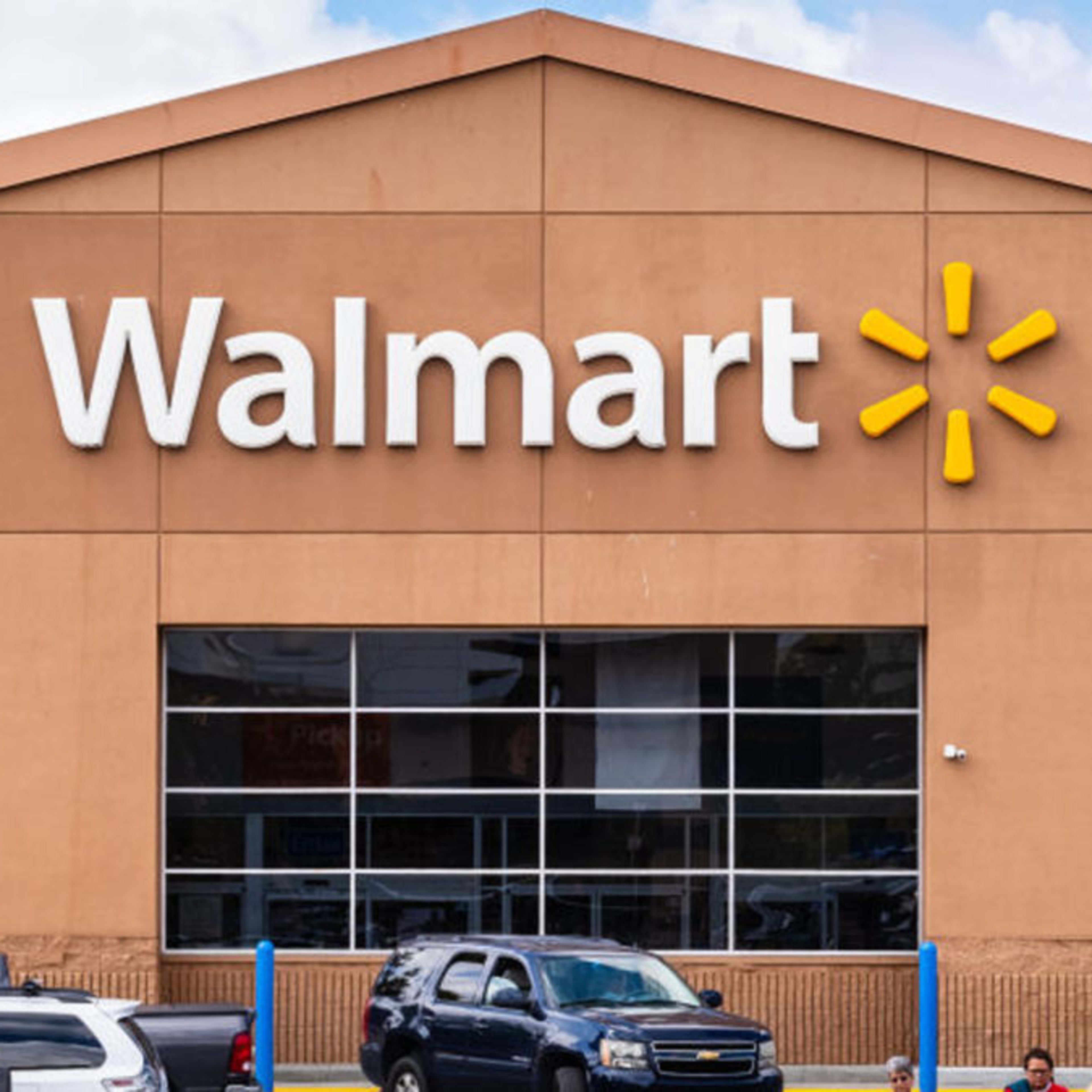 Mercedes GLC EQ Brings 483 HP, 39-Inch Superscreen, and World's First Vegan Interior - Autoblog