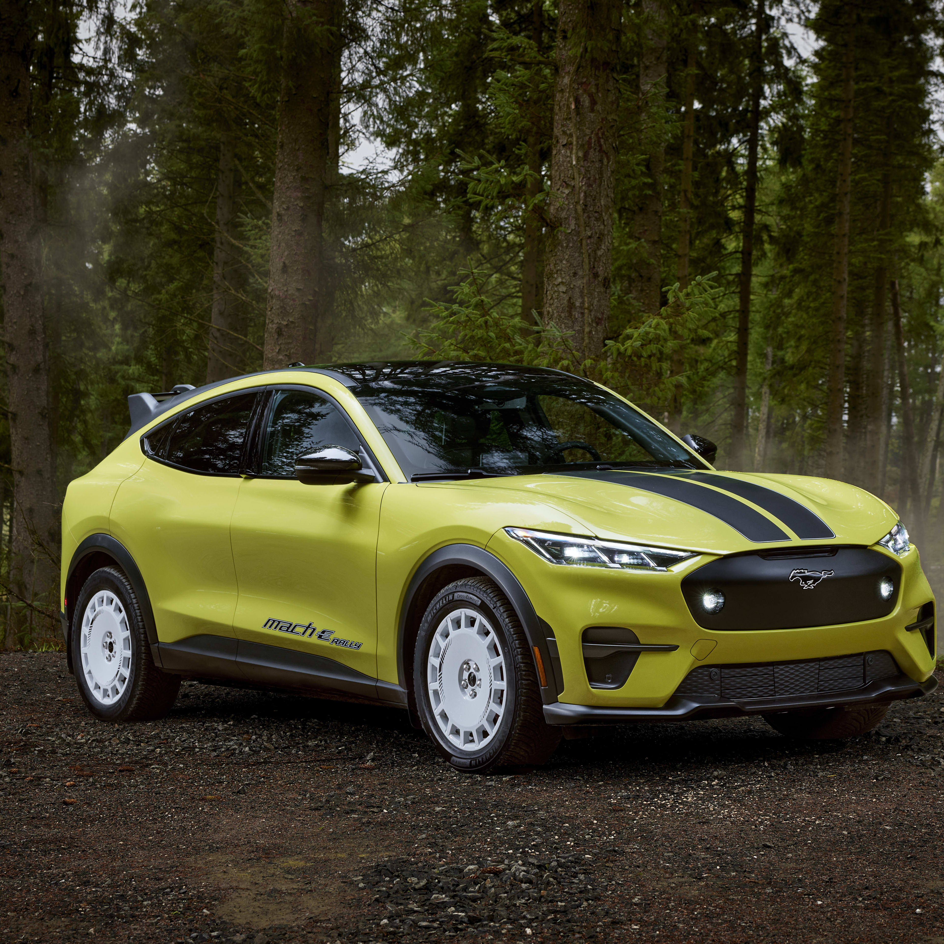 2025 Chevy Colorado ZR2 Vs. 2025 Ford Ranger Raptor: 5 Major ...