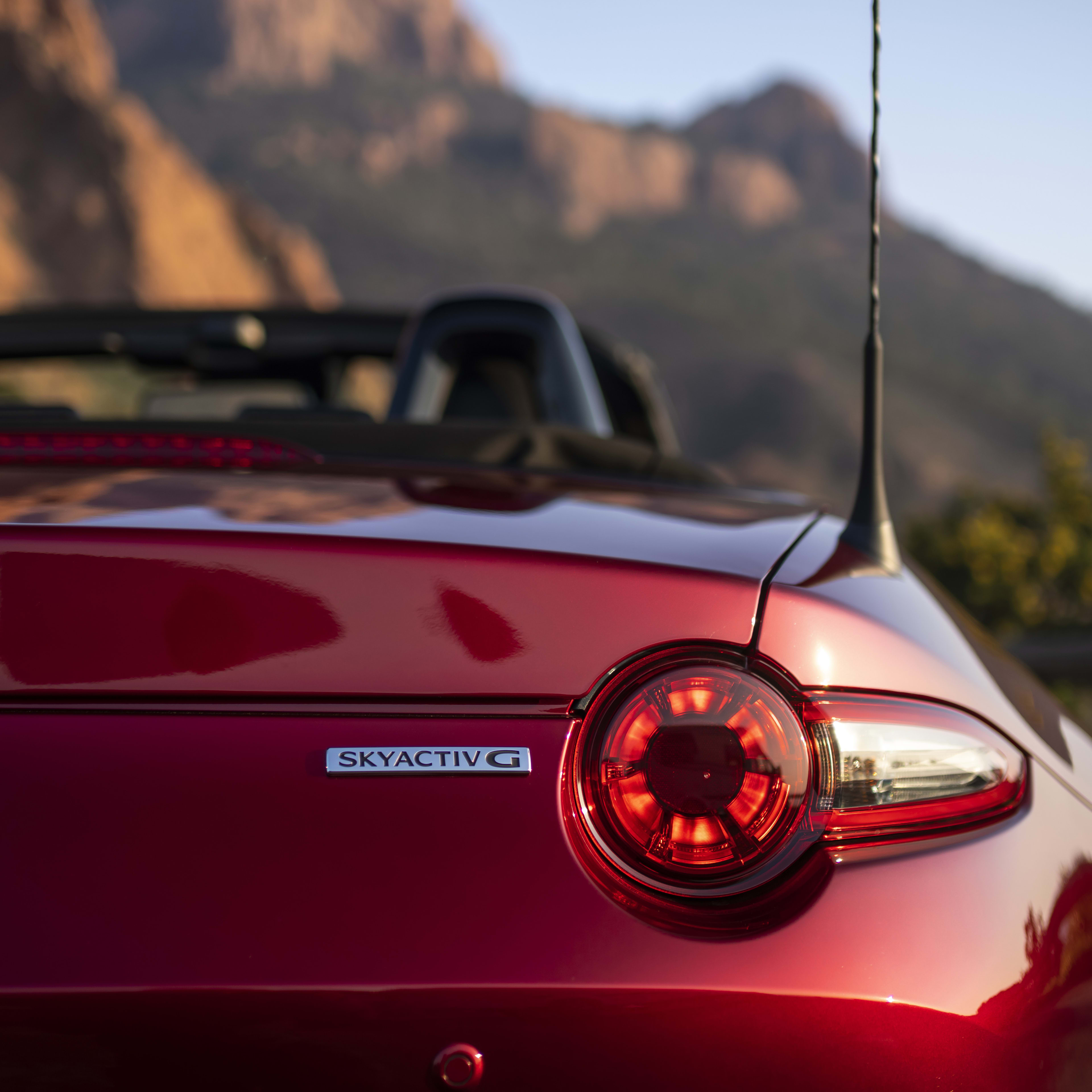 I Test Drove the 2025 Ford Raptor R: Here’s the Real Verdict - Autoblog