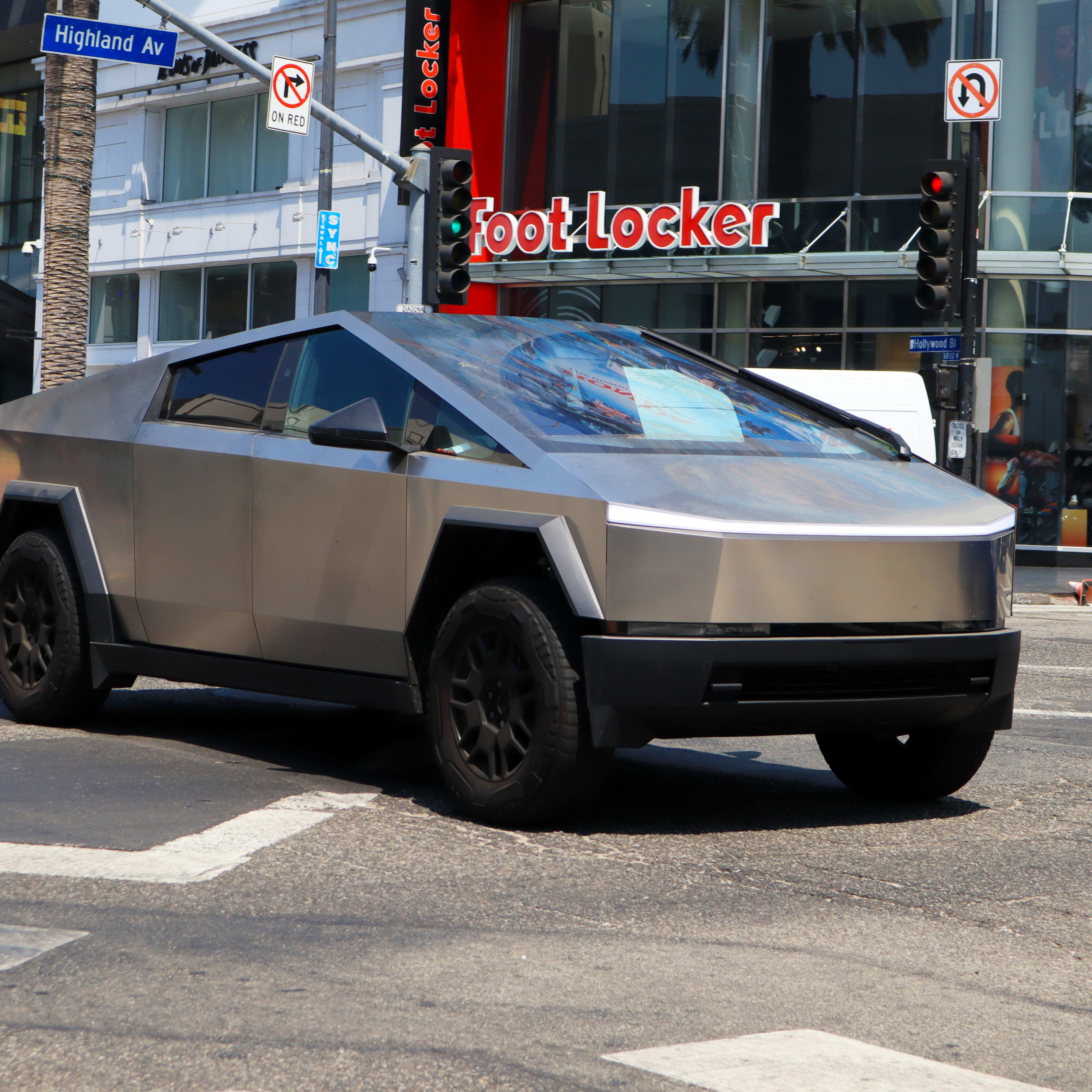 2025 Ford Ranger: 4 reasons to love it, 2 reasons to think twice - Autoblog