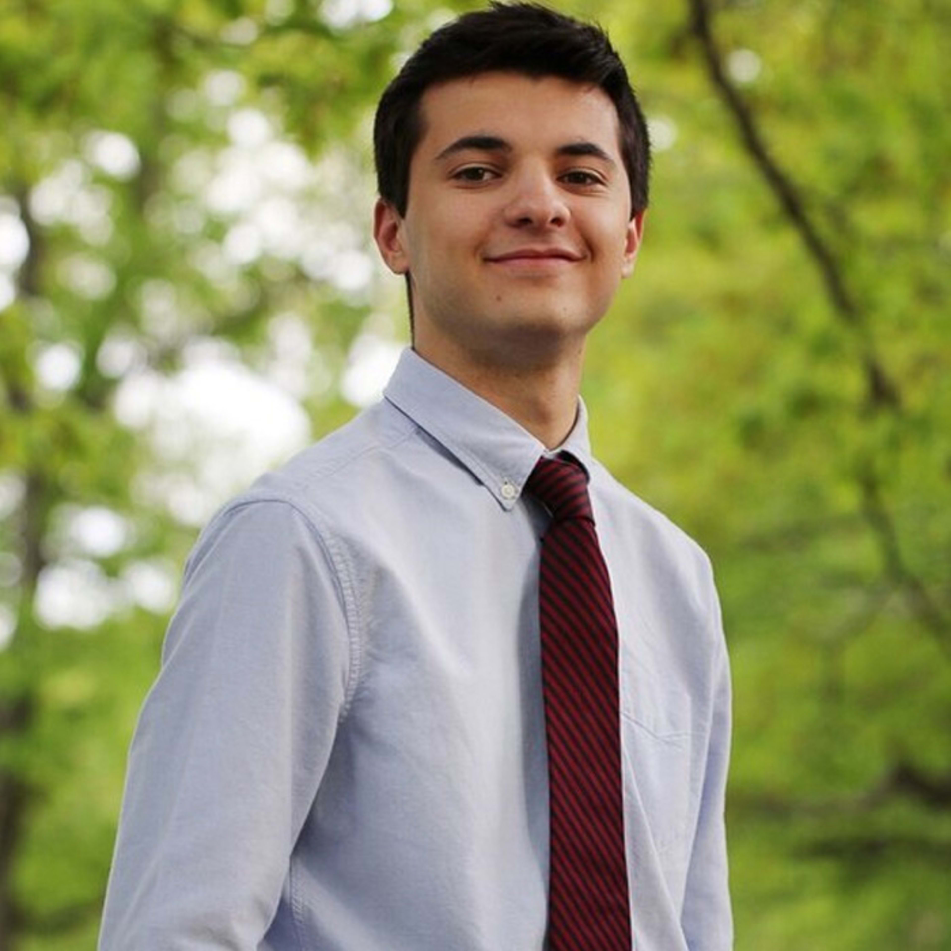 DeWalt's 20V Max grease gun is over $90 off right now