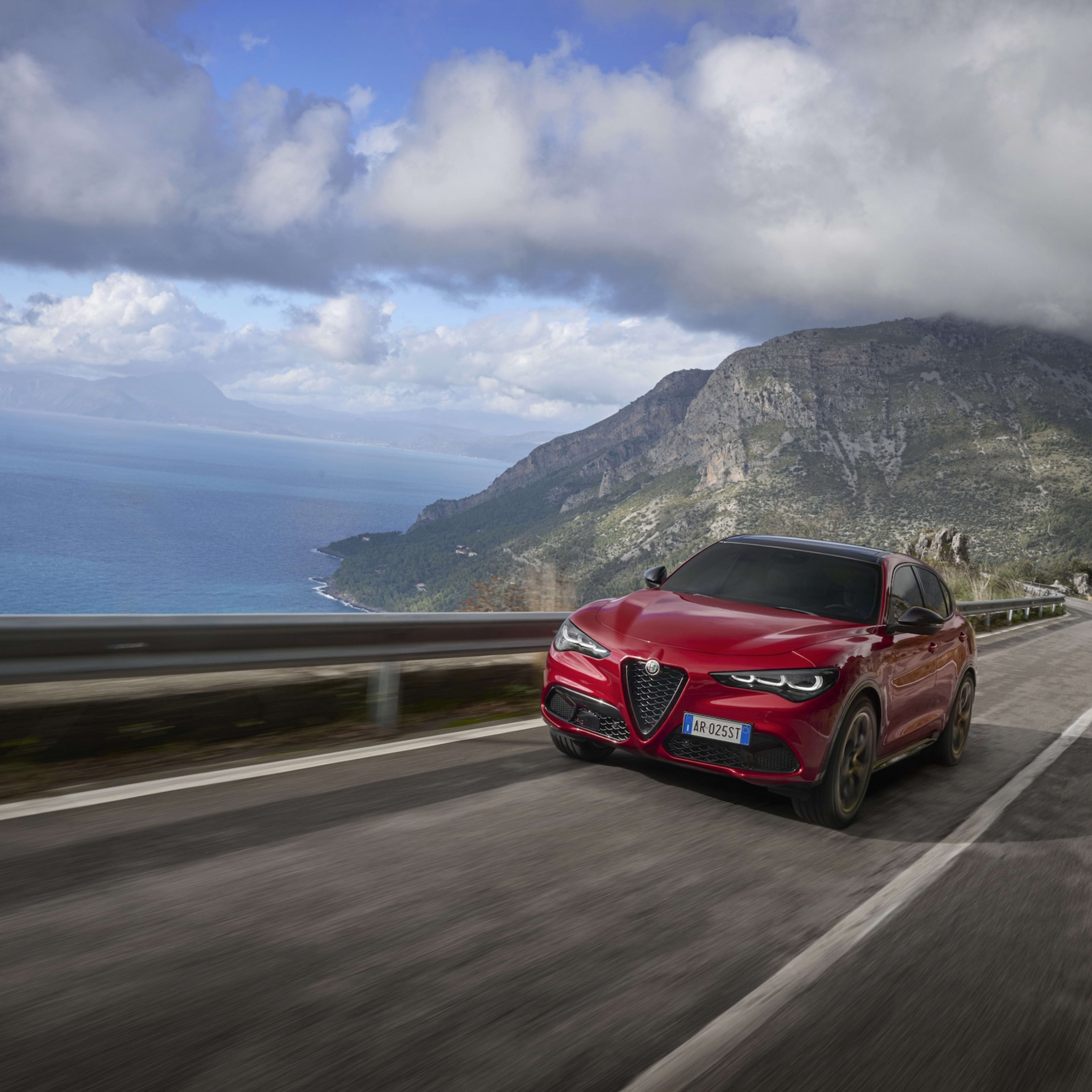 2025 Lexus RX vs. 2025 Acura RDX: Which One Is Right for You? - Autoblog