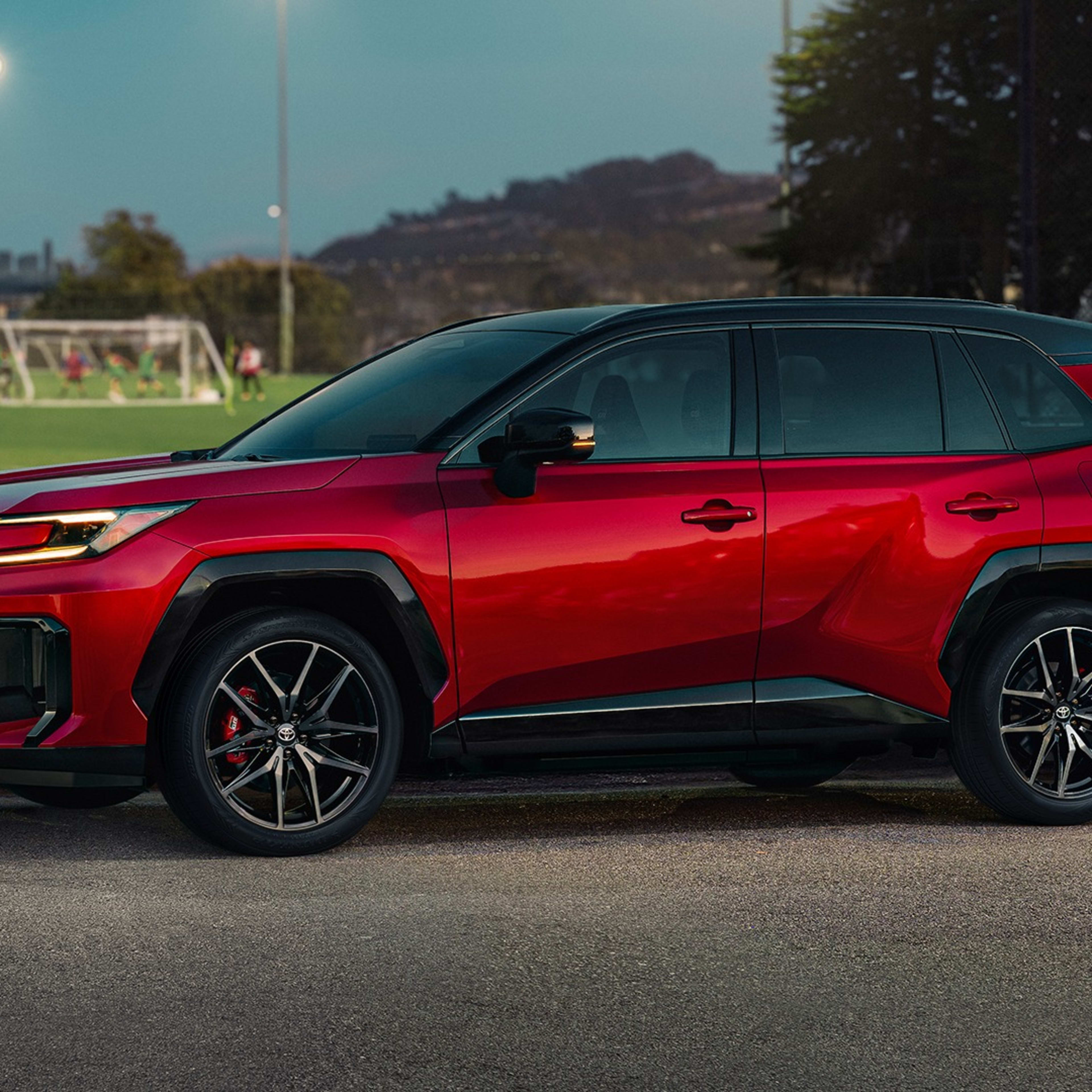 2026 Toyota RAV4 Vs. 2026 Kia Sportage: Plug-In Hybrid Comparison - Autoblog