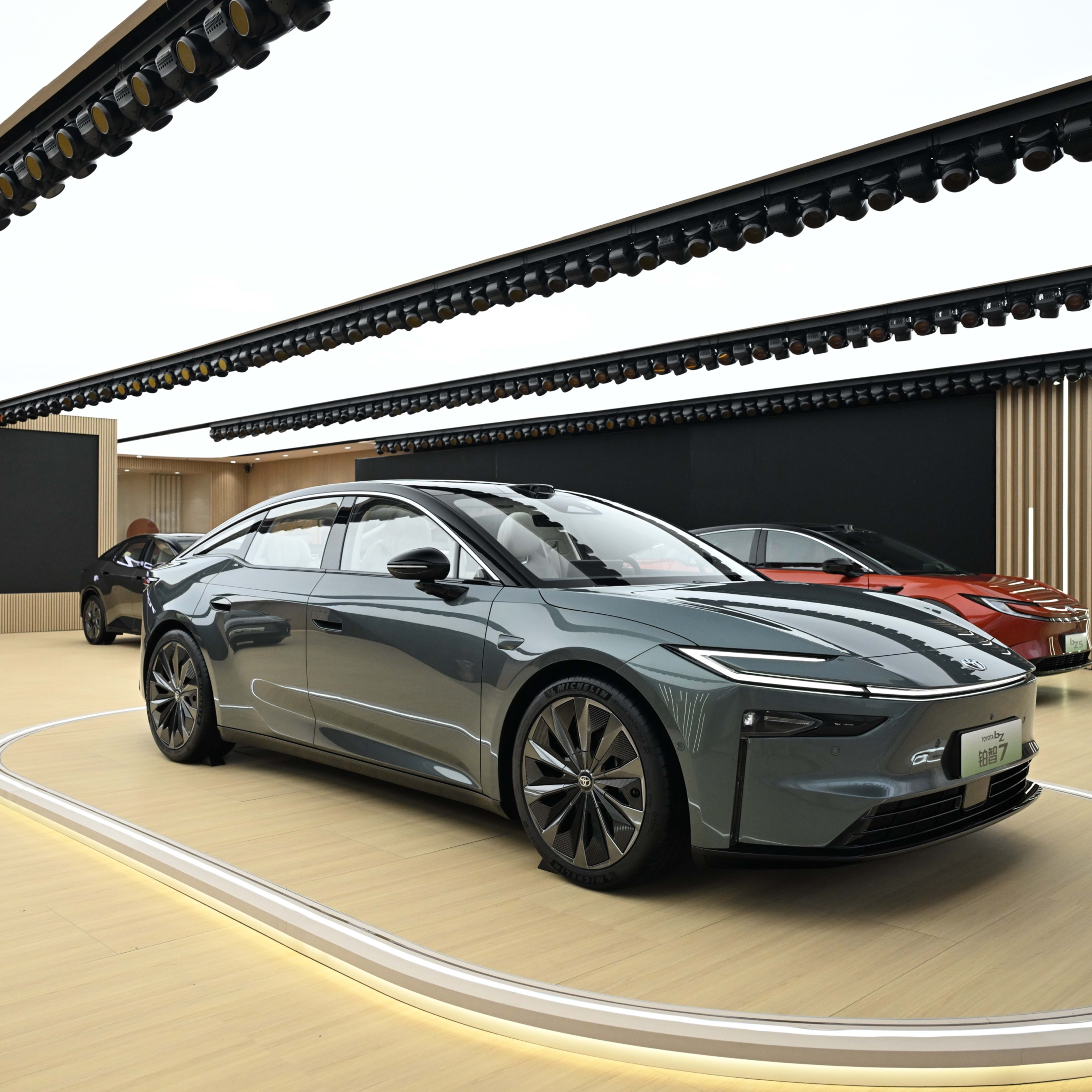 2025 BMW X3 debuts bold new design, even bolder interior for next ...