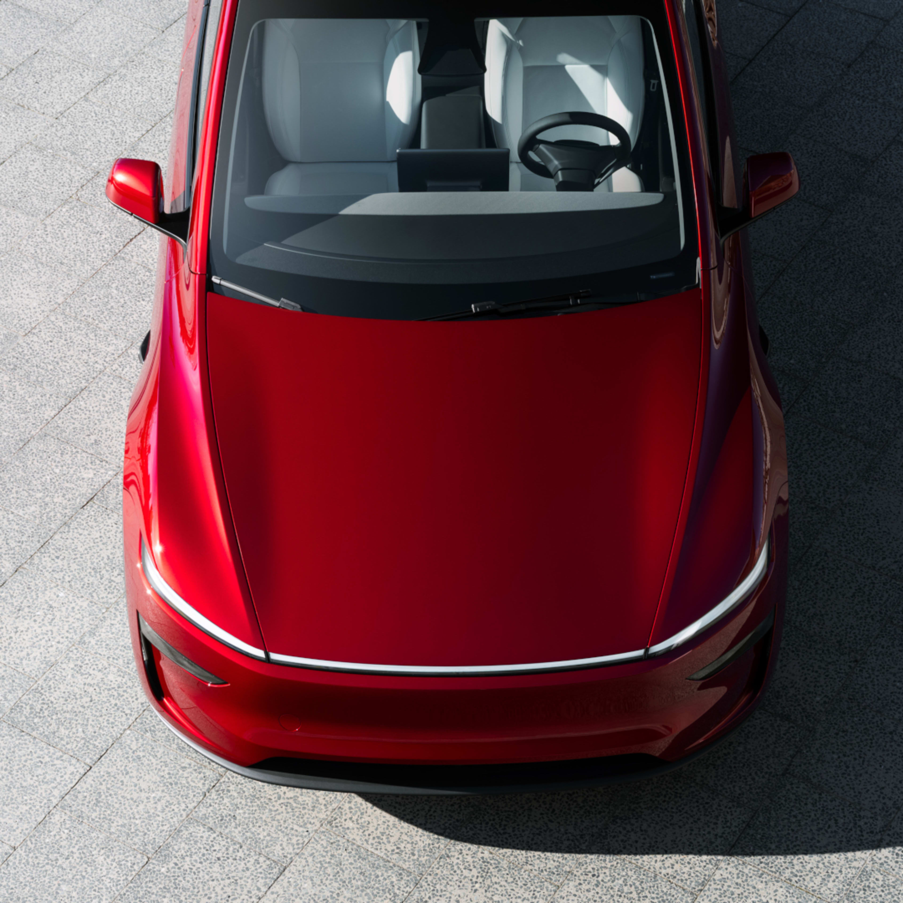 Tesla Model Y L Debuts With Bigger Body And Unexpected Luxury Features ...