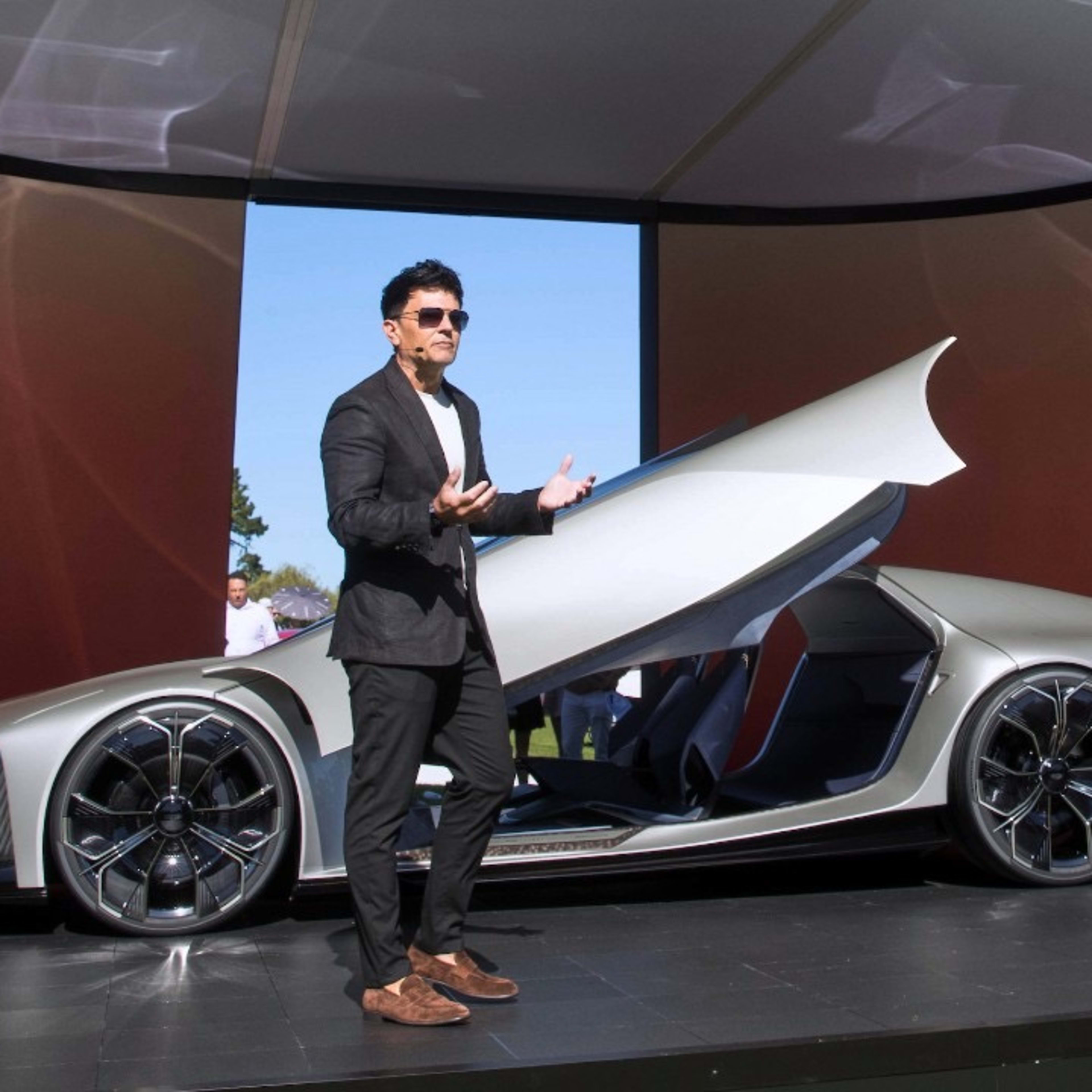 Is This America's Ultimate EV? The $350K Cadillac Celestiq Begins ...