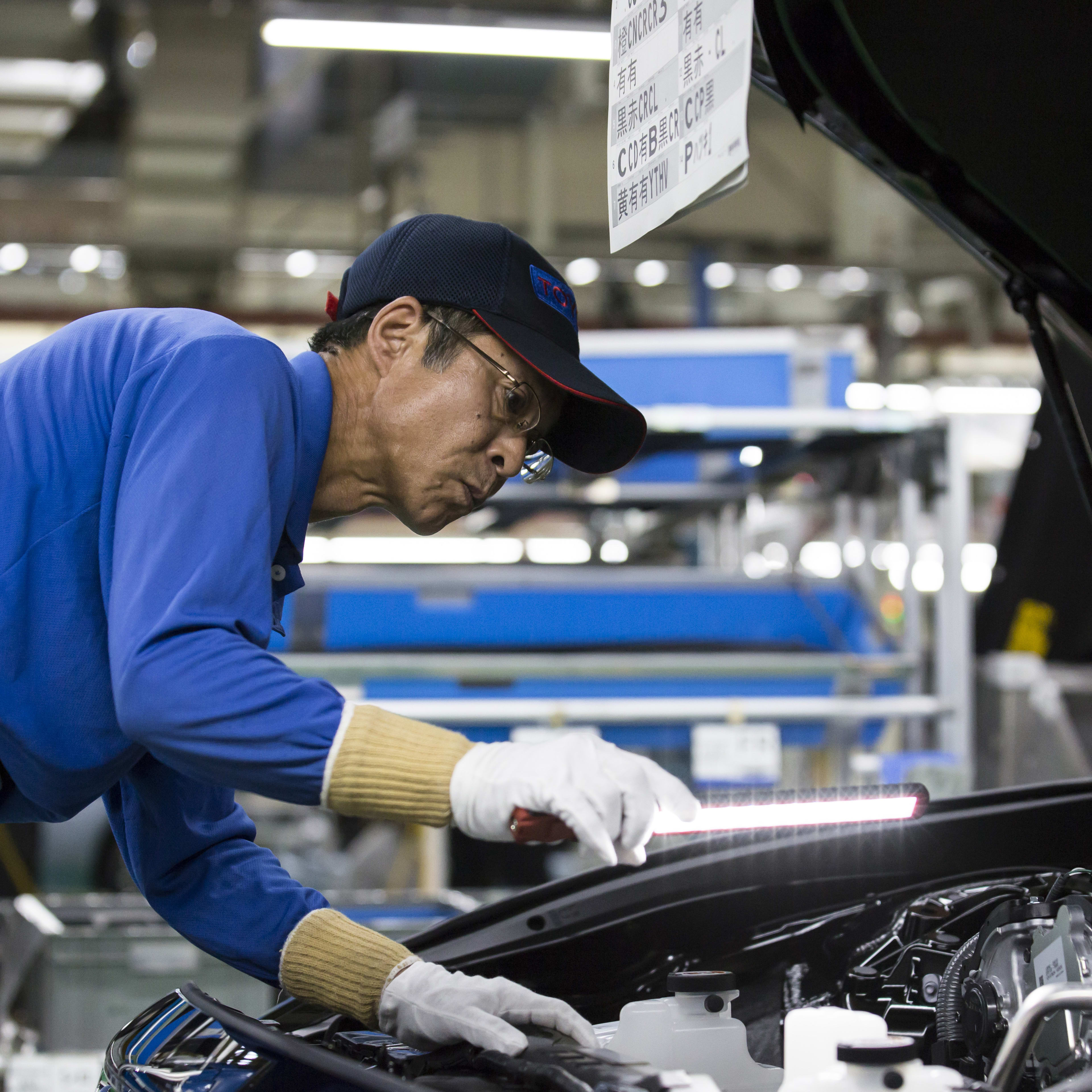 Here’s What iOS 26 Brings to Apple CarPlay - Autoblog