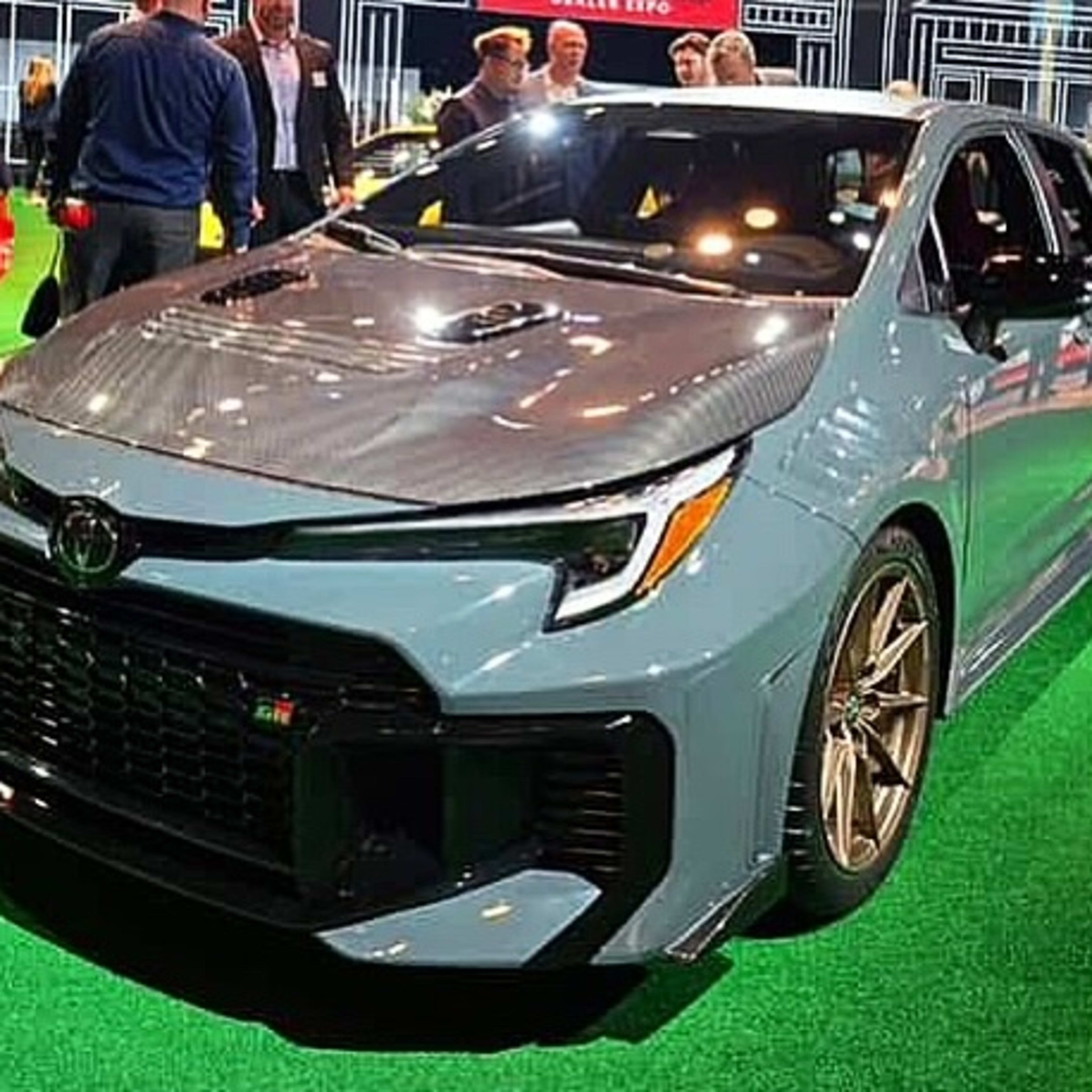 2025 Lexus RX vs. 2025 Acura RDX: Which One Is Right for You? - Autoblog