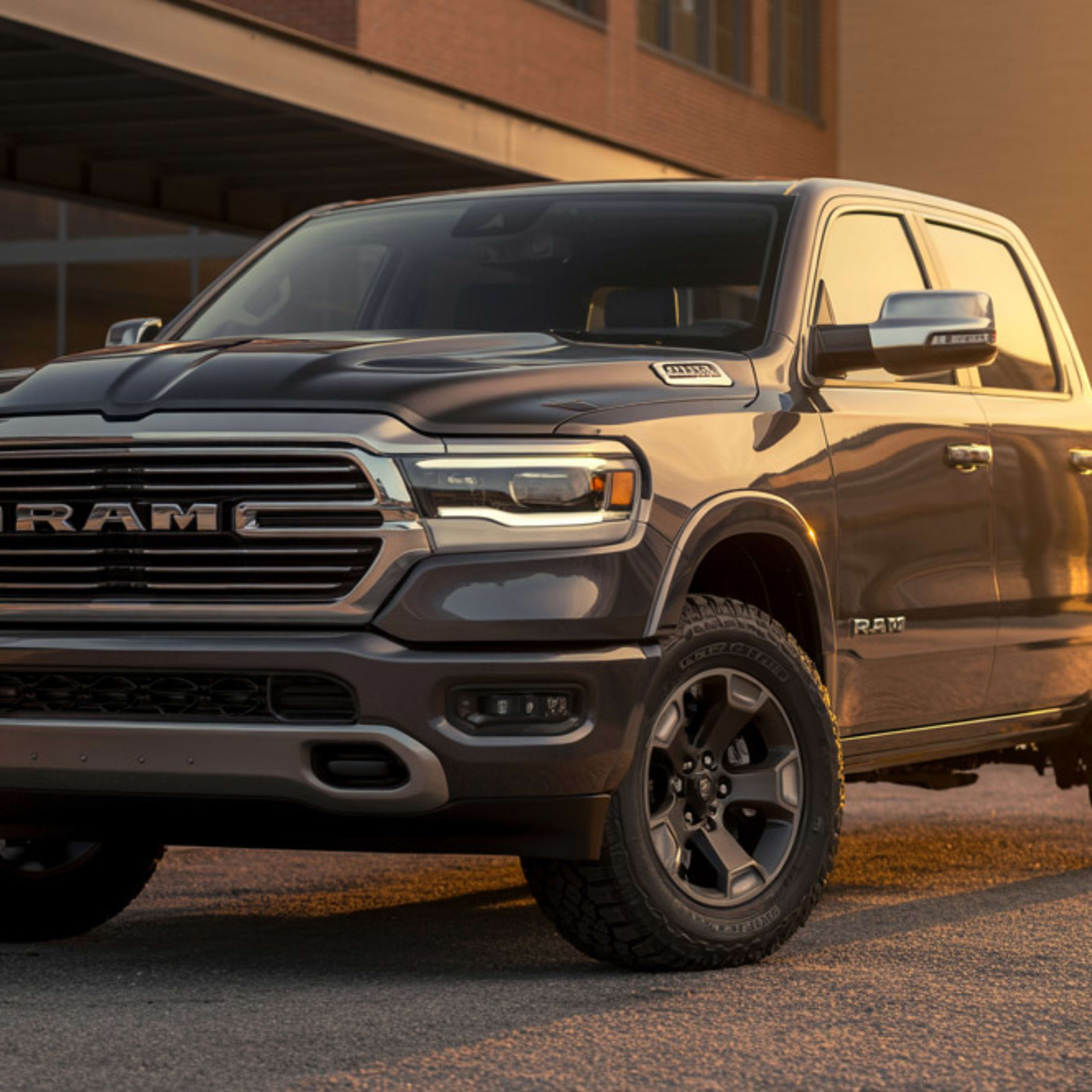 GM is moving out of its Detroit headquarters towers - Autoblog