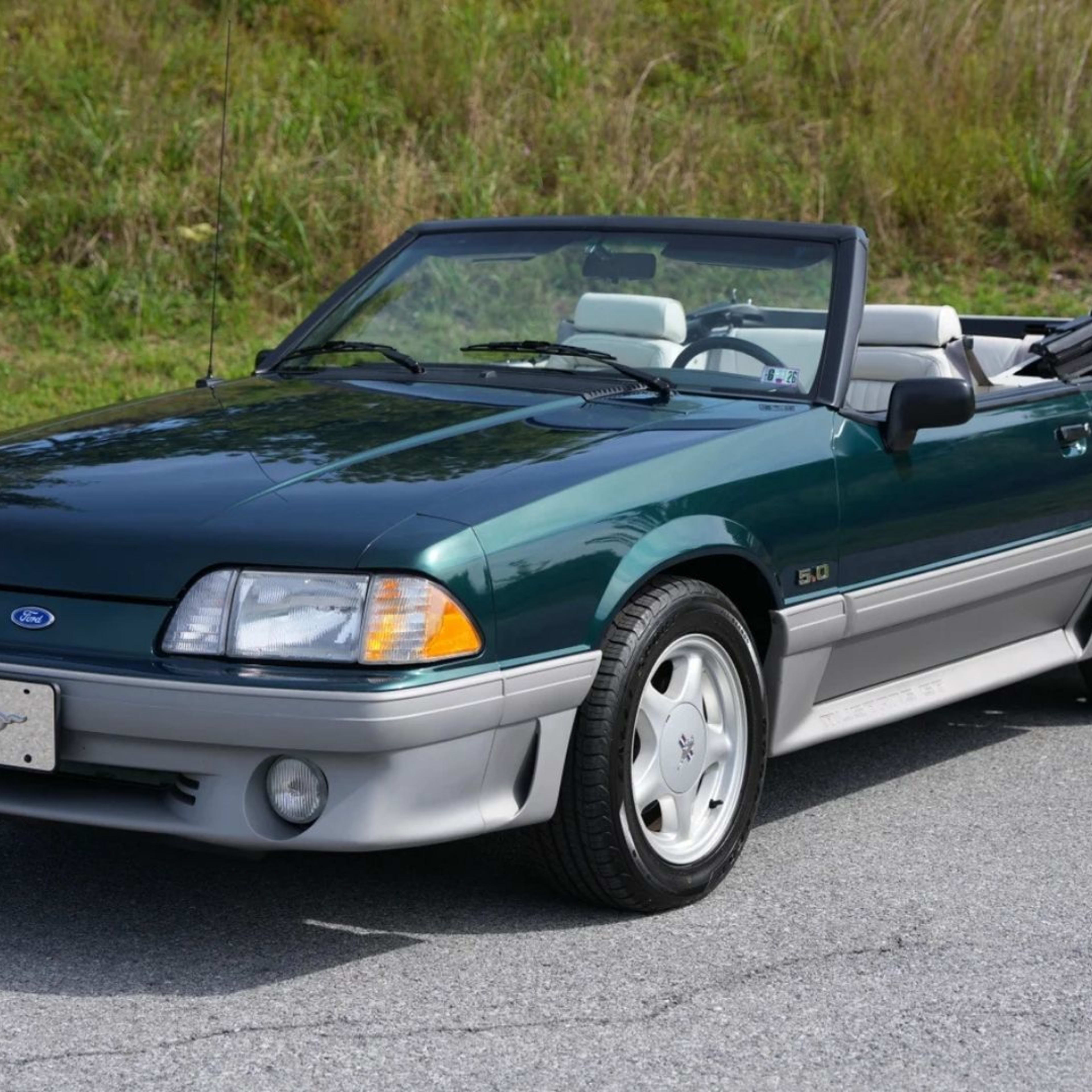 Ford Explorer Luggage Test: How much fits behind the third row? - Autoblog