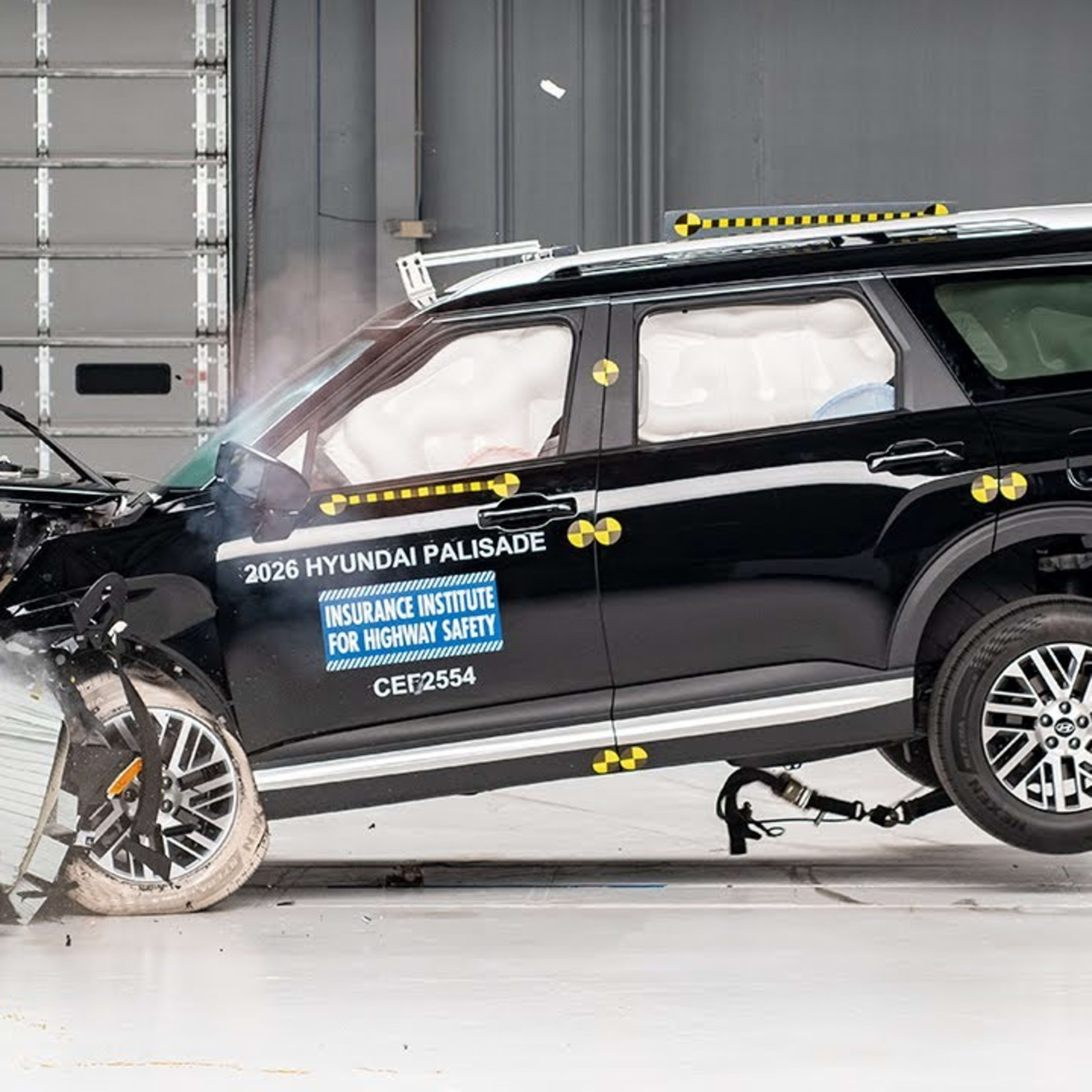 2025 Toyota Land Cruiser Vs. 2025 Lexus GX: 5 Major Differences - Autoblog