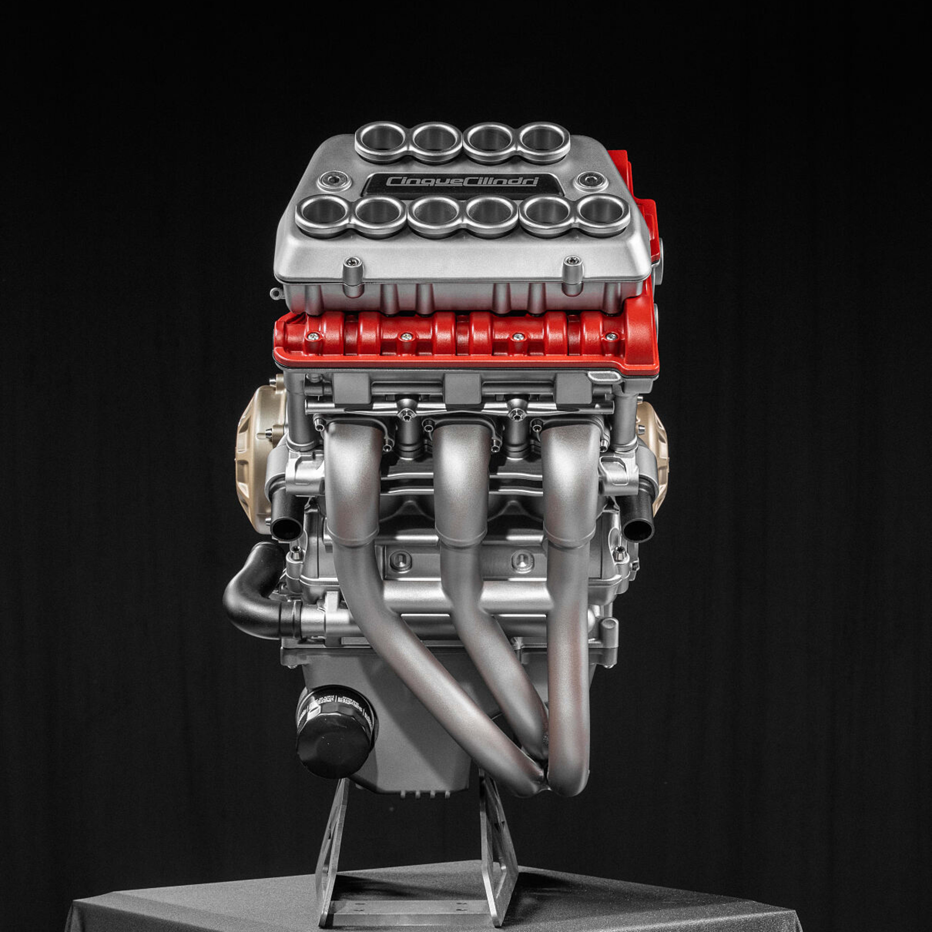 The Playz V8 Combustion Engine Model Kit Is Now 30% Off - Autoblog