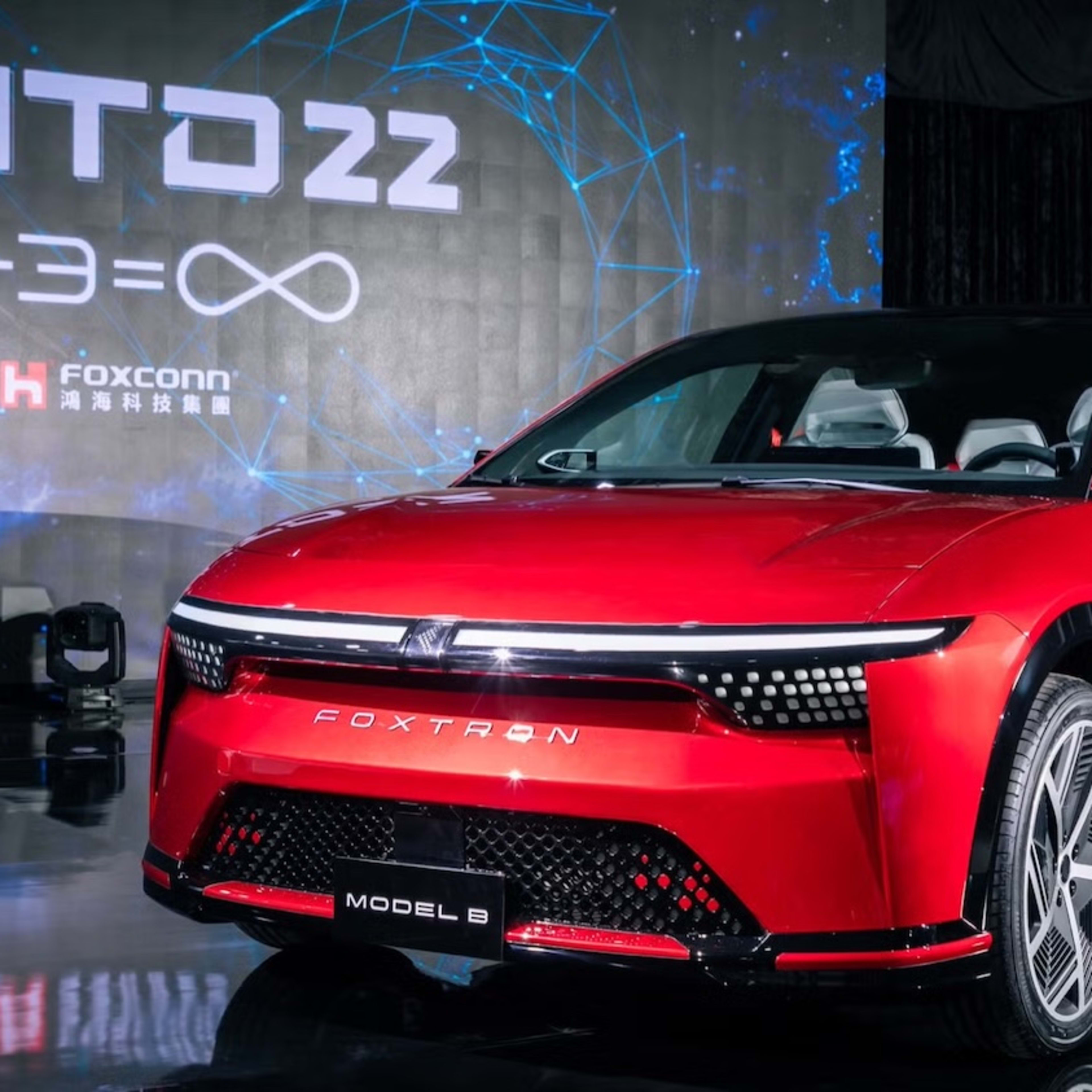 Tesla Quietly Cut 400 Pounds From the New Model X — Here’s How - Autoblog