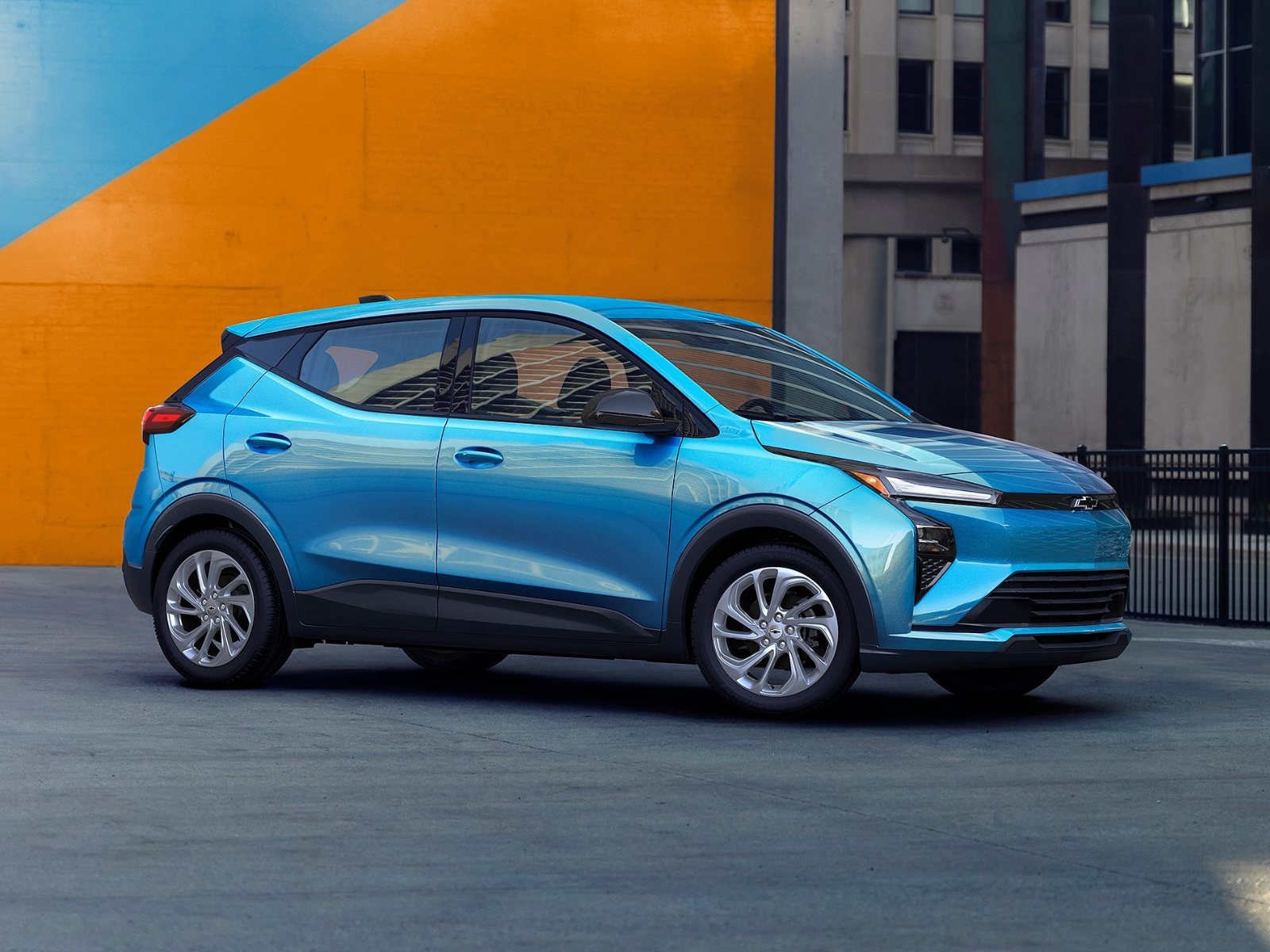 America’s Cheapest New EV Is Already on Borrowed Time - Autoblog