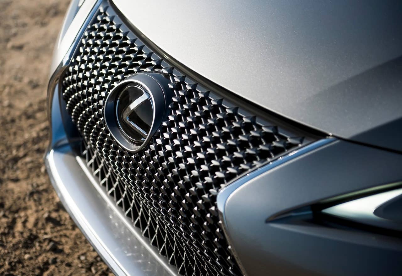Mercedes-Benz Vision Iconic Marries 1930s Art Deco with Future Driving ...
