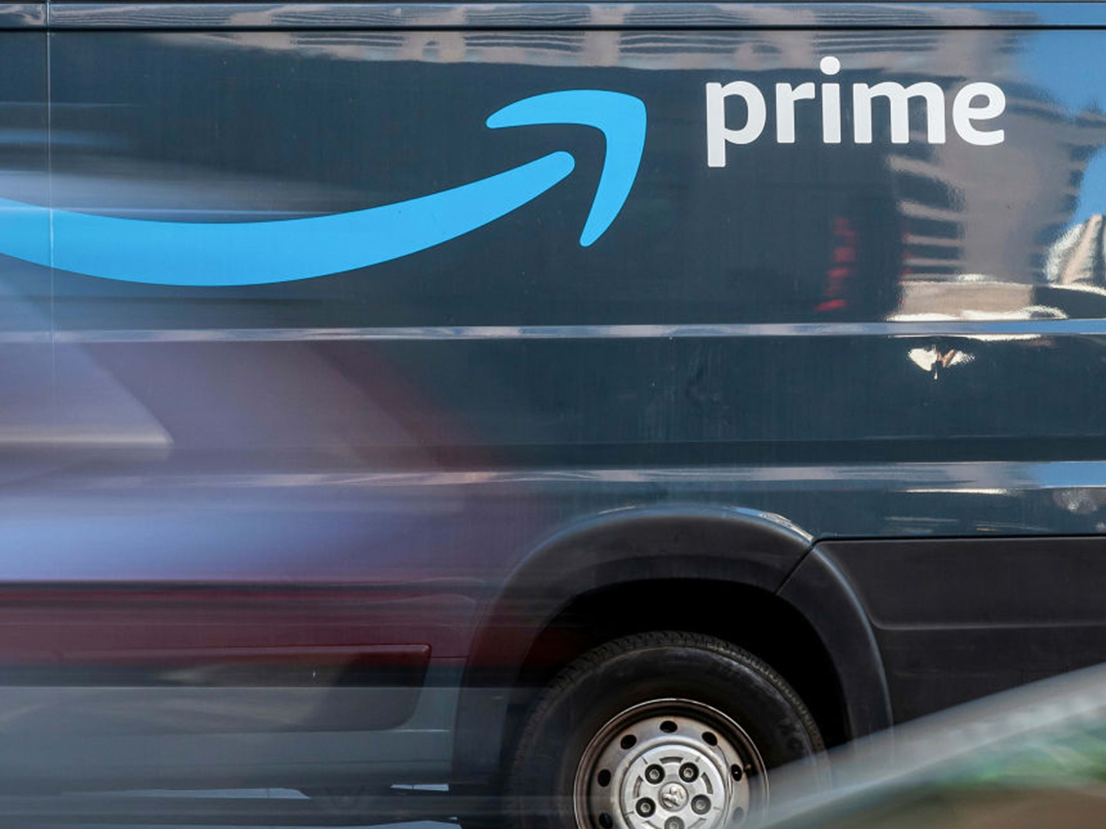 The Epltion Portable Custom Fit Sunshade is 55% off - Autoblog