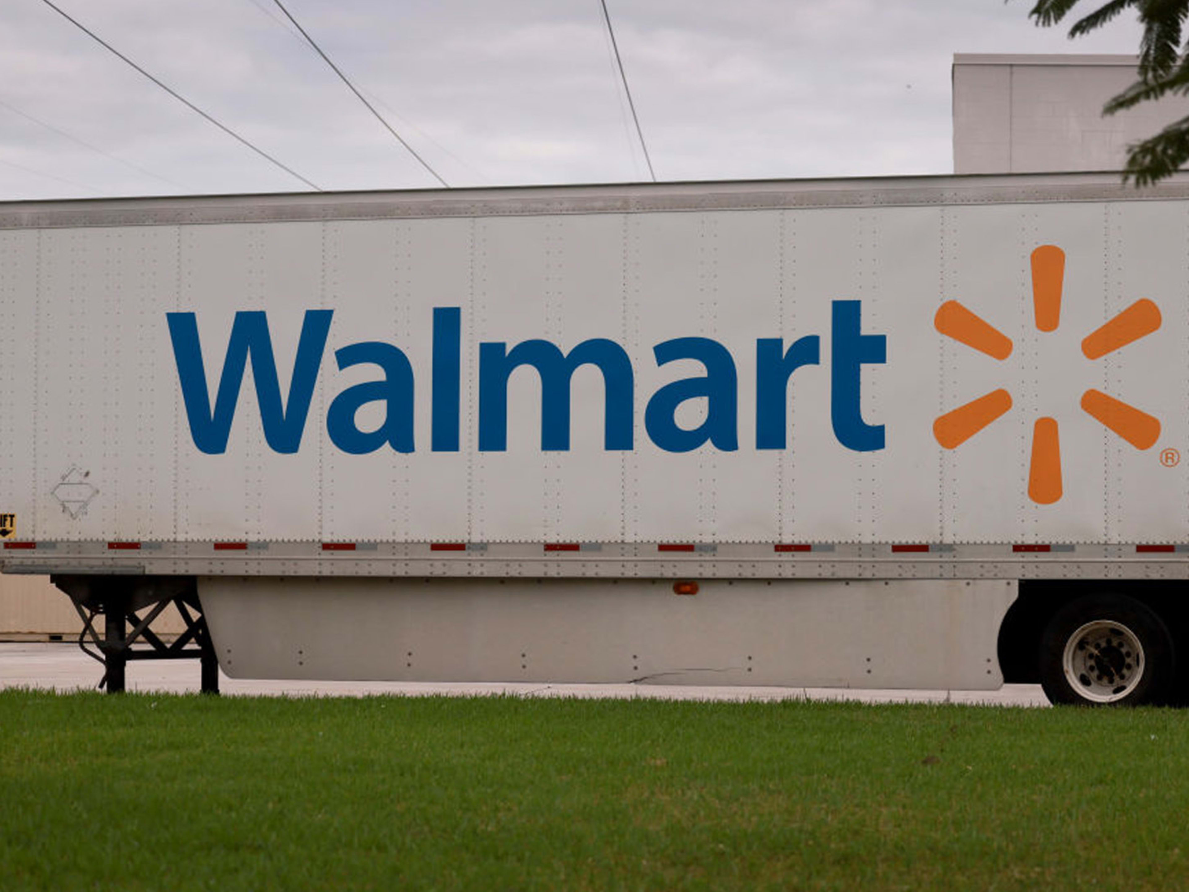 Walmart’s Odrey Dual Dash Cam Is 60% Off at Walmart - Autoblog