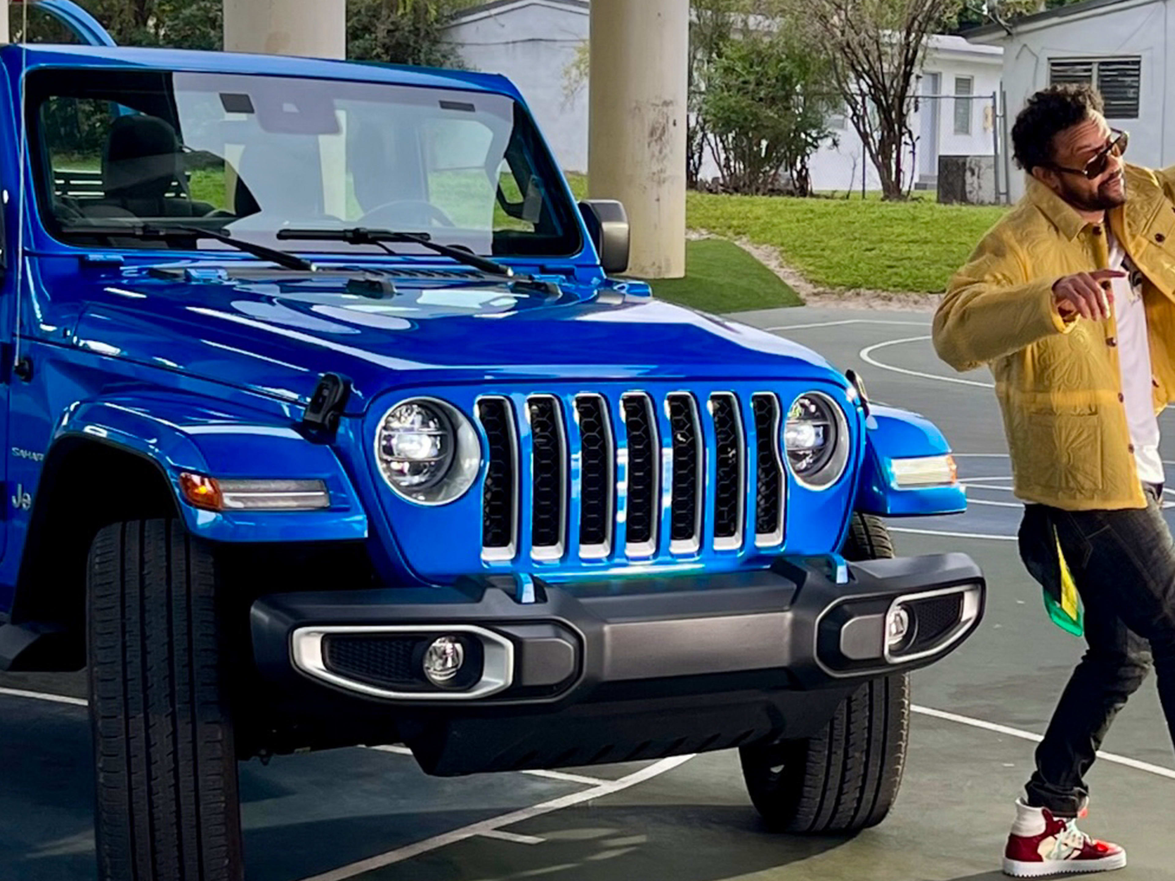 Jeep 4xe Super Bowl commercial highlights modern version of 'Electric Boogie' - Autoblog