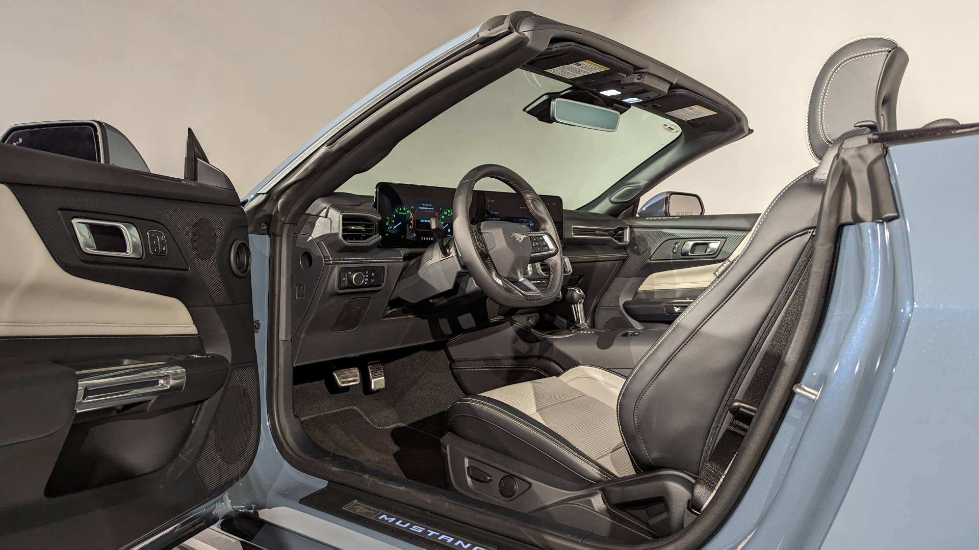 2024 Ford Mustang Interior and Infotainment Review: The screens ain’t ...