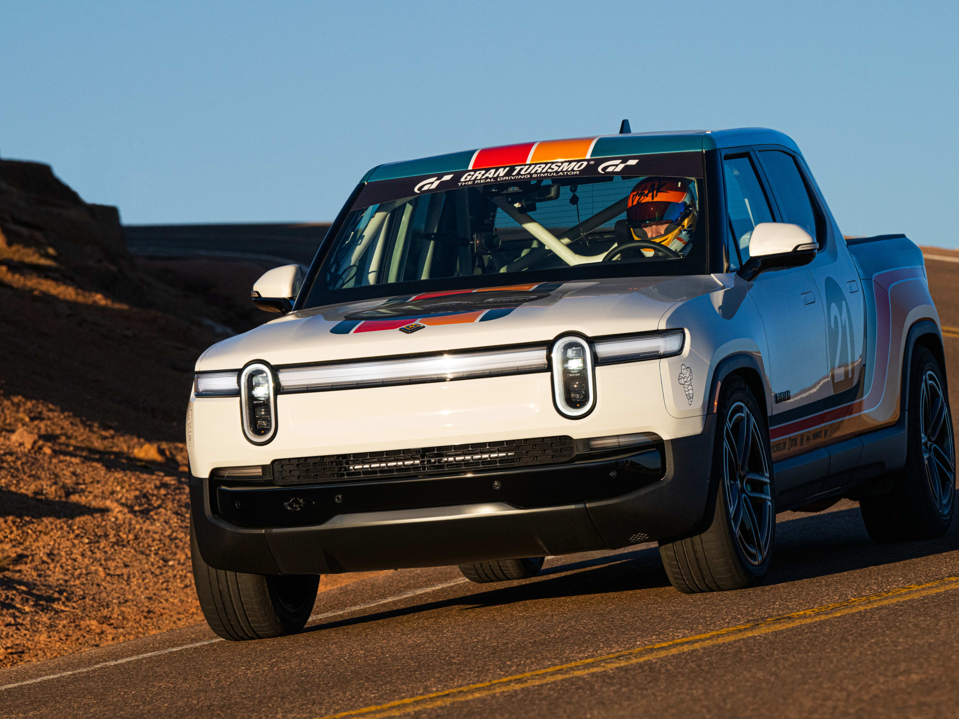 Rivian R1T Quad Max to tackle Pikes Peak with 1,025 horsepower - Autoblog