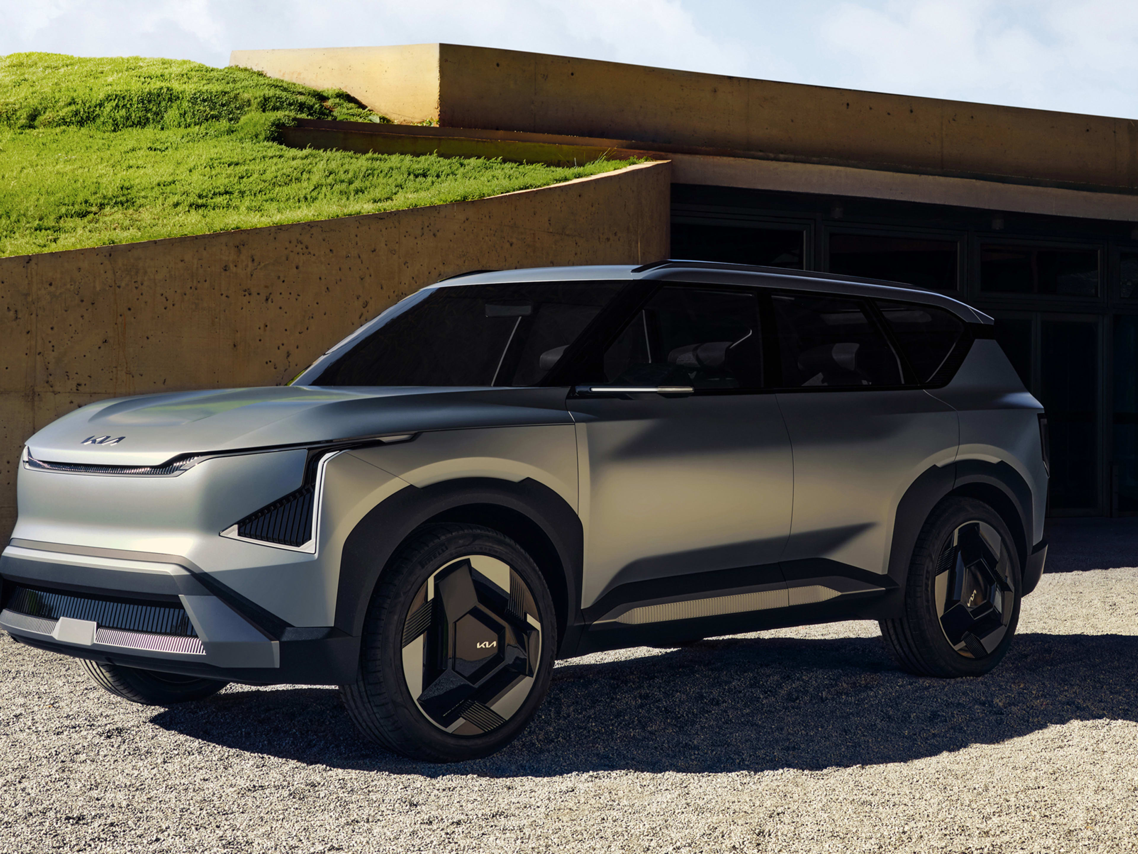 Kia EV5 concept shown in China, another chunky CUV going on sale this ...
