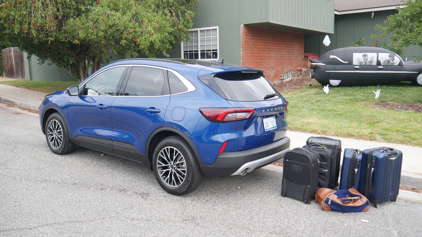Ford Escape Hybrid and PHEV Luggage Test: How much fits in the cargo ...