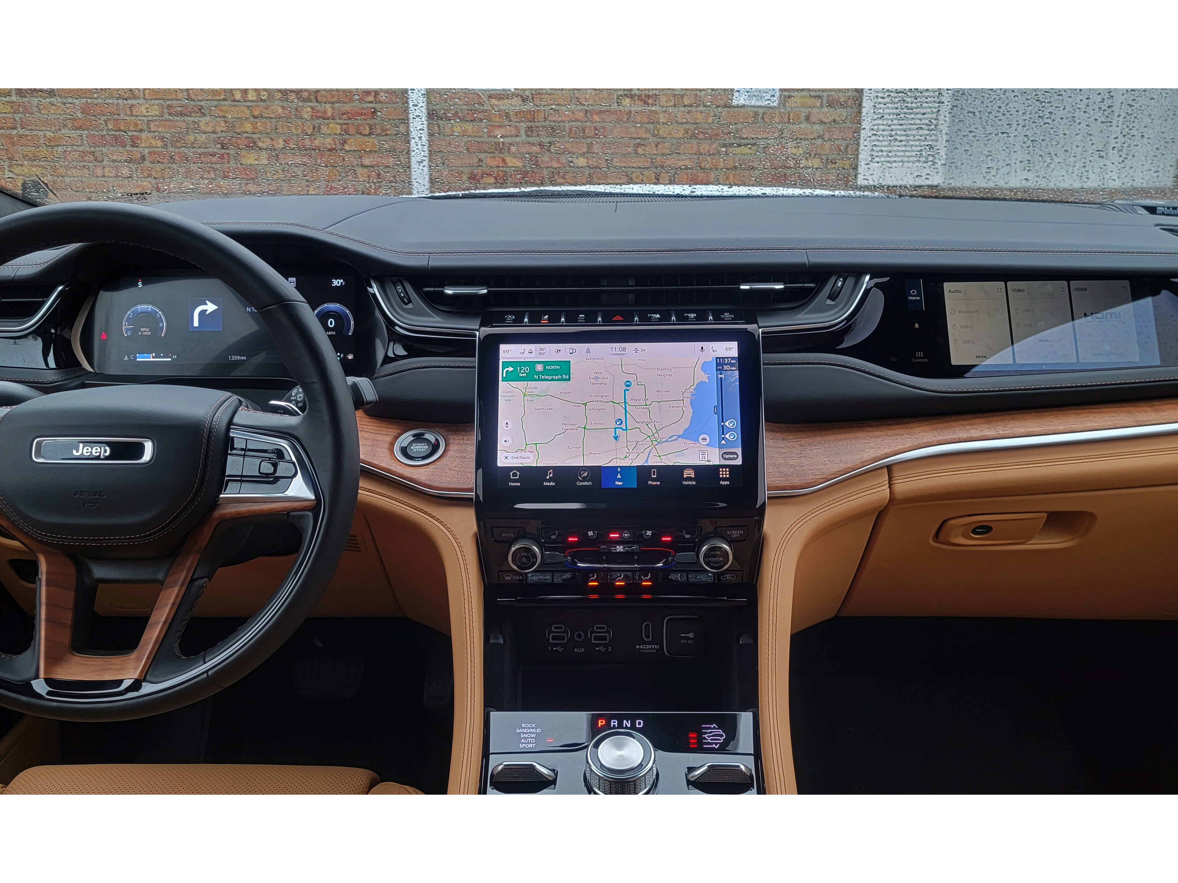 2022 Jeep Grand Cherokee Passenger Touchscreen Review | Co-pilot's ...